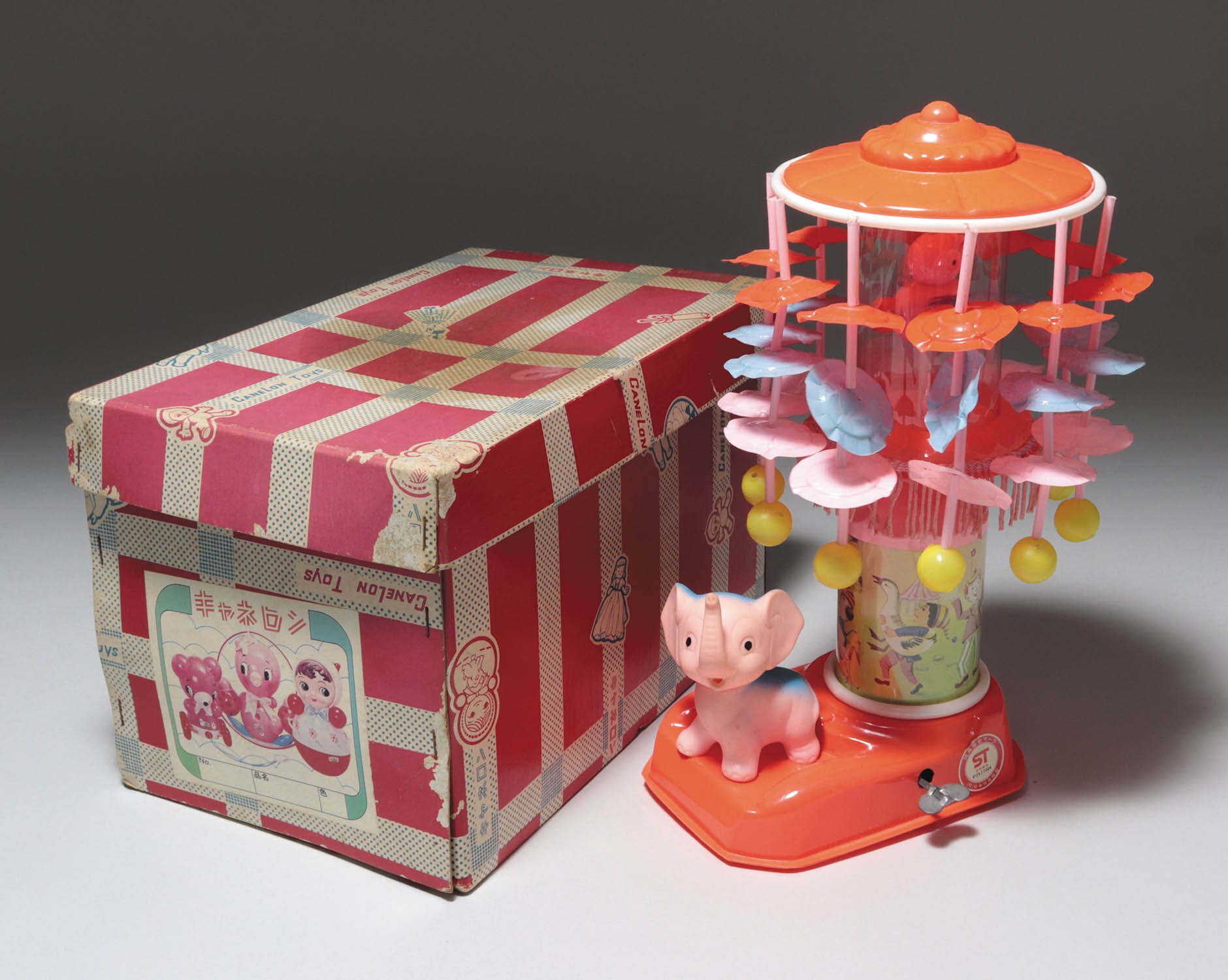 Merry-go-round of elephant