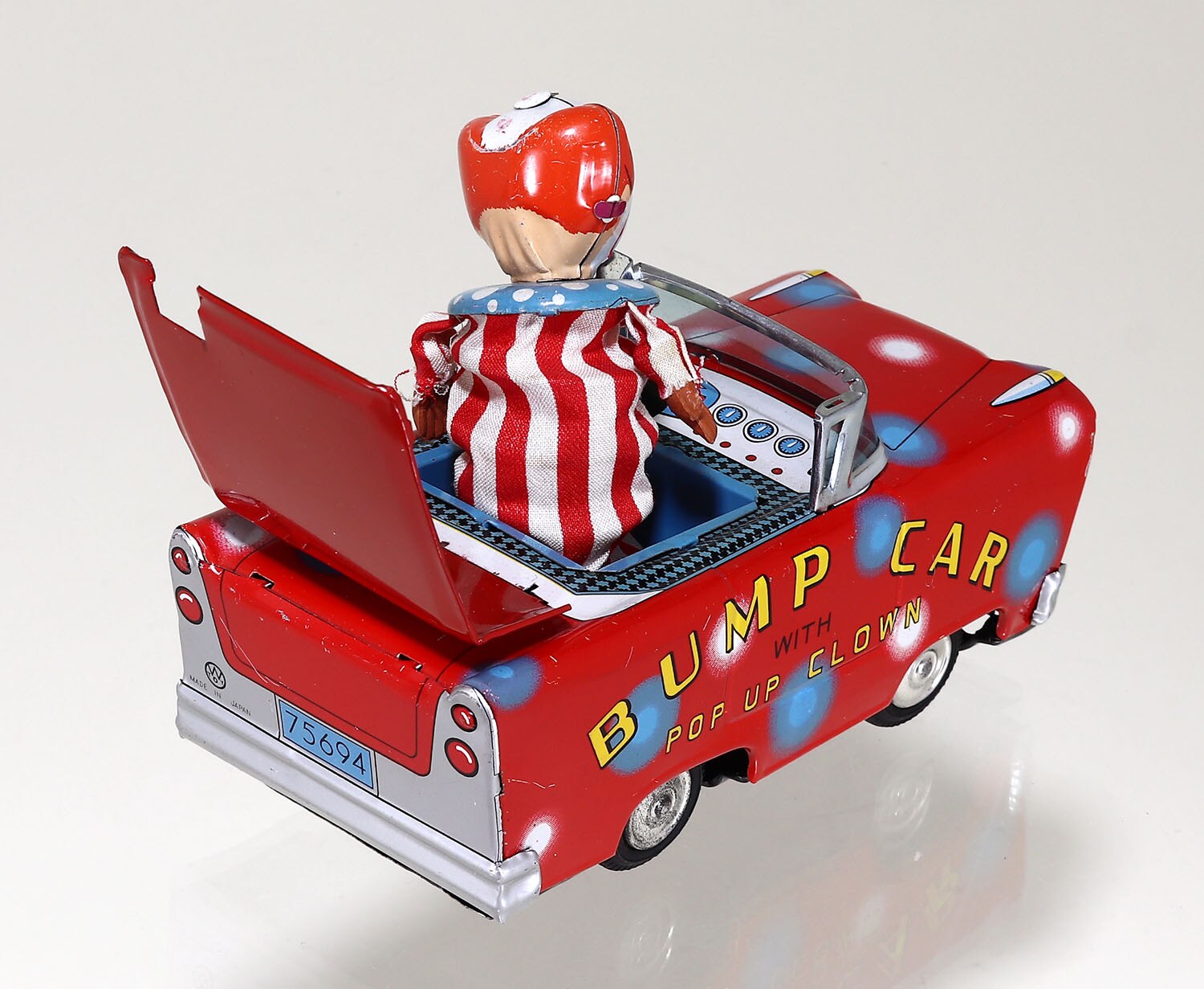 BUMP CAR WITH POP UP CLOWN