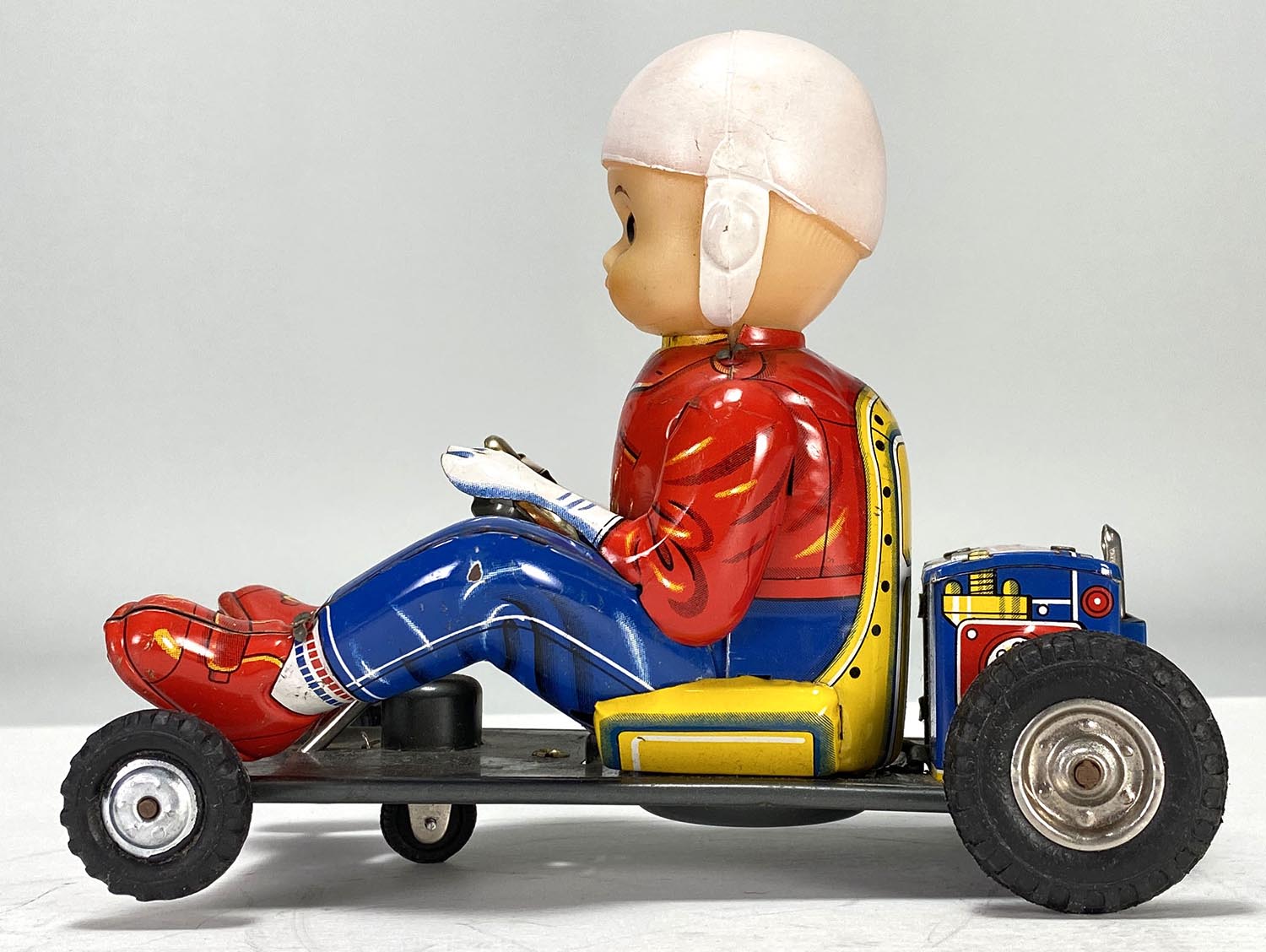 Remote control go-kart