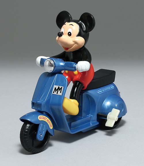 MICKEY MOUSE SCOOTER