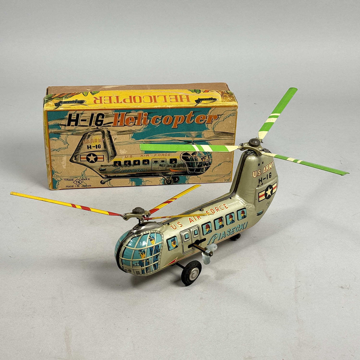 H-16 helicopter