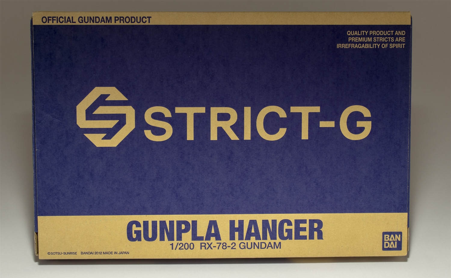 STRICT-G Gunpla hanger 1/200 Gundam