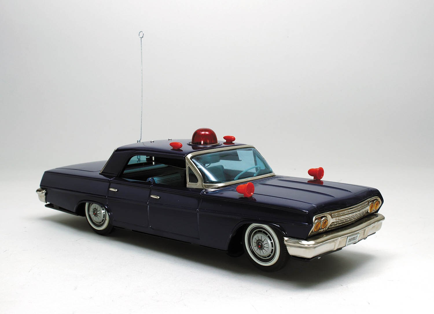 007 Unmarked Secret Agent Car