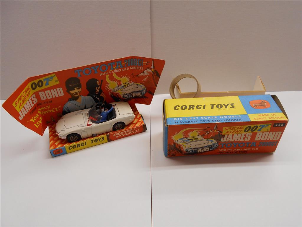 CORGI CORGI 336 James Bond Toyota 2000 GT 336