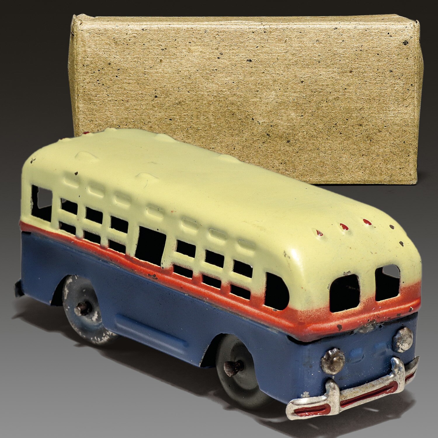 Wind-up toy bus