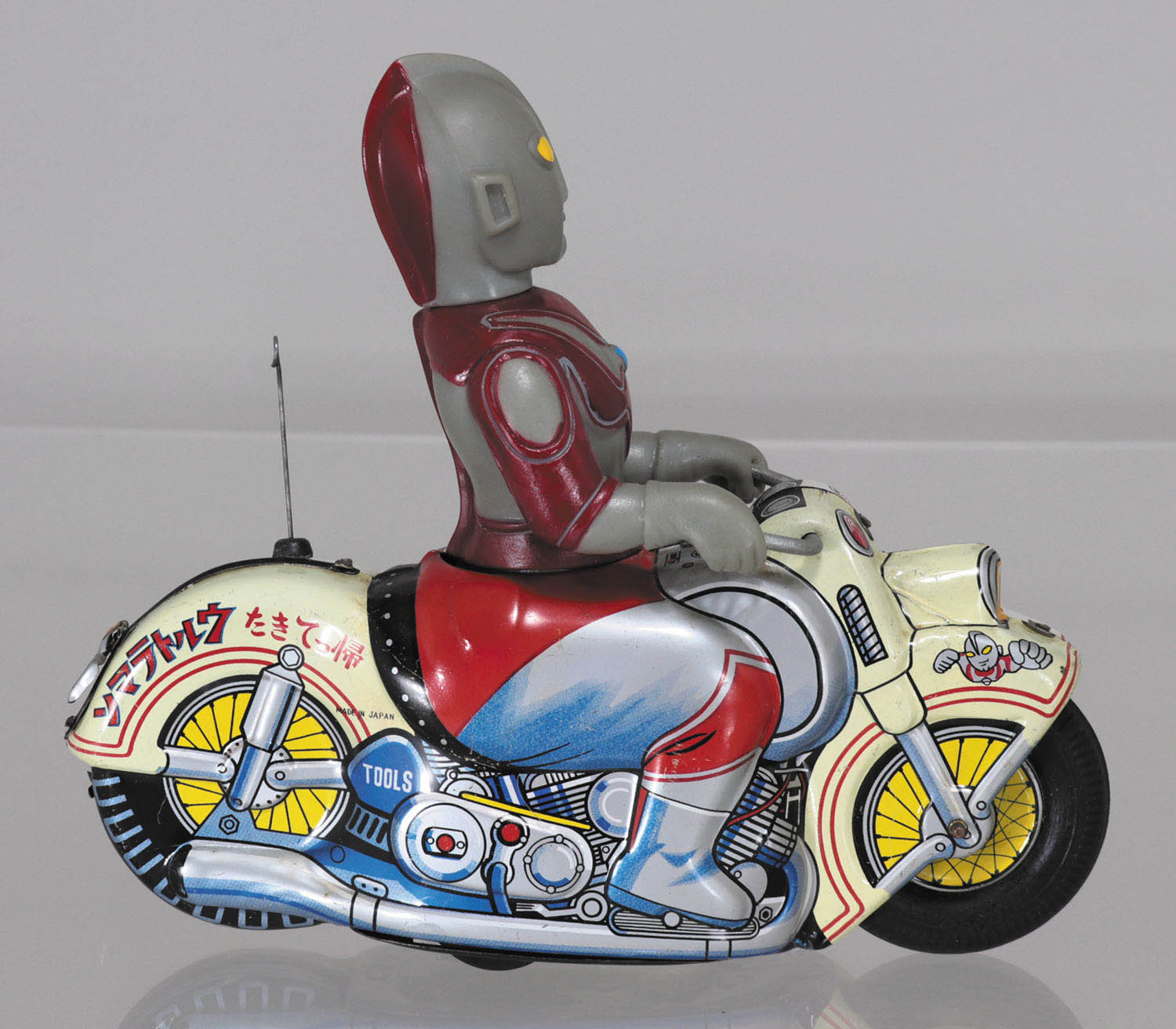 The Return of Ultraman Motorcycle