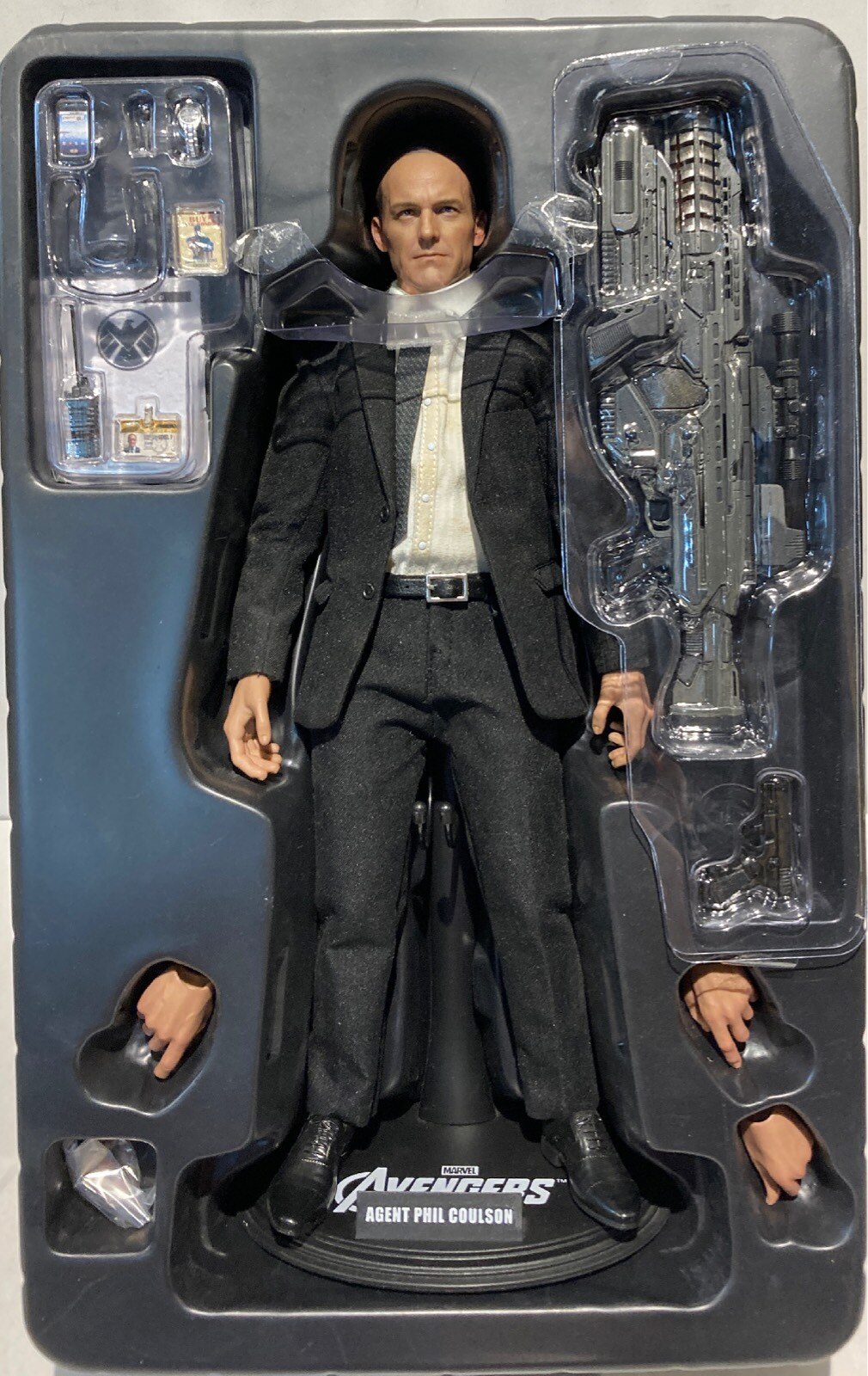 Hot Toys Agent Phil Coulson 1/6 Action Figure - MMS189 for sale online ...