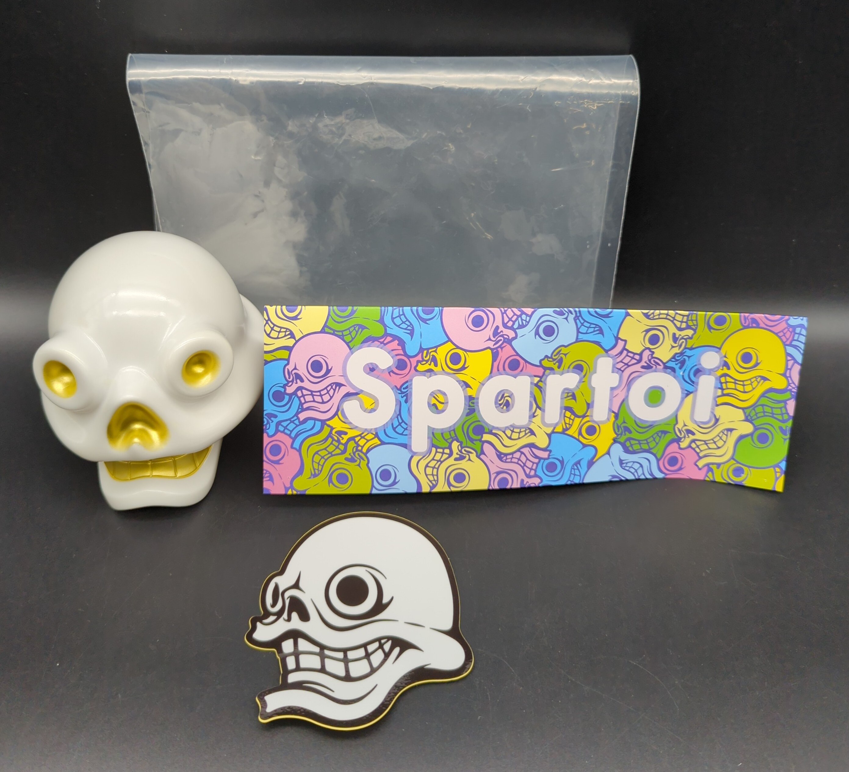 MARVEL OKINAWA Spartoi 1st color (白成型/金) | まんだらけ Mandarake