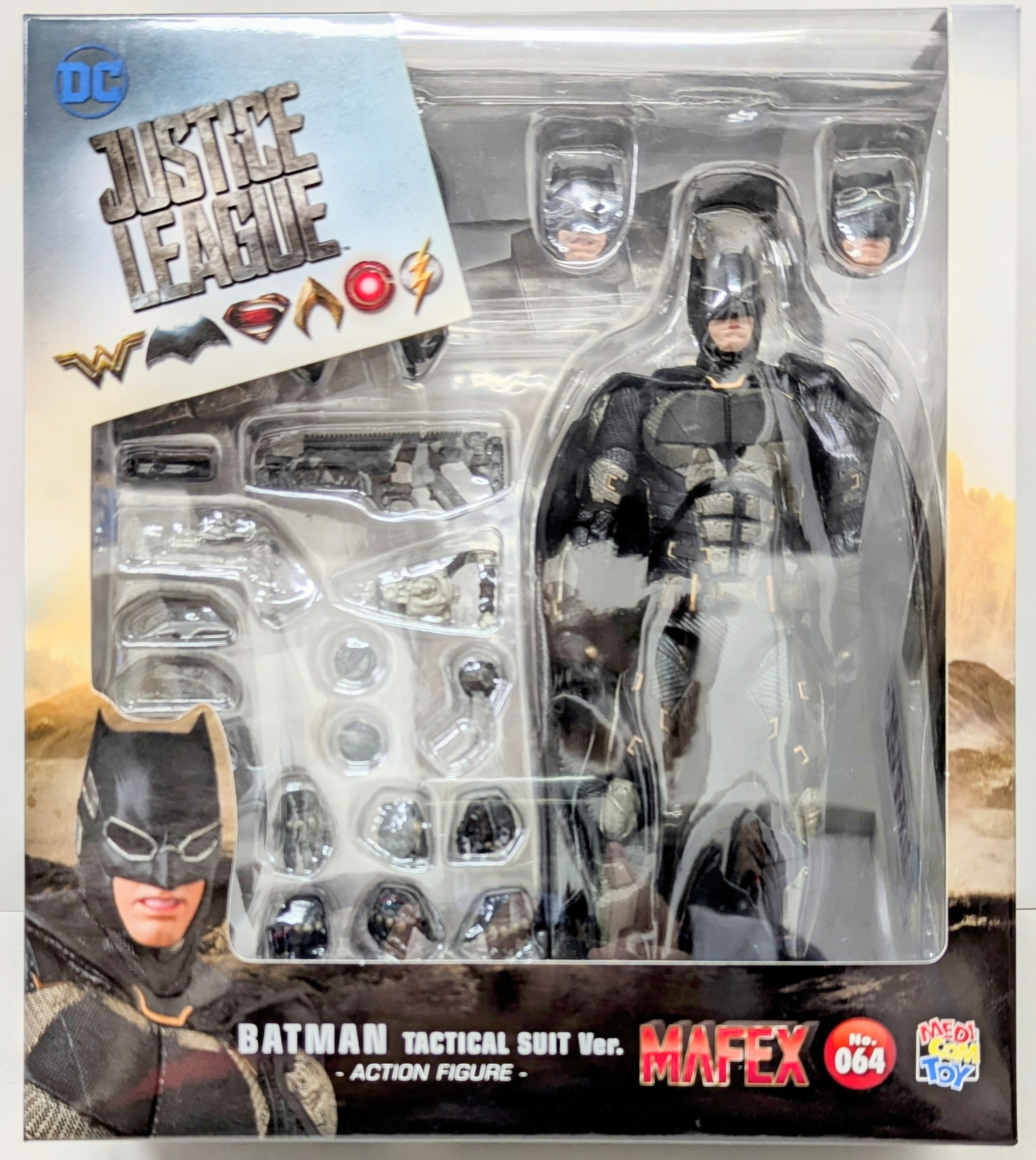 メディコム・トイ MAFEX BATMAN / TACTICAL SUIT 064 | まんだらけ Mandarake