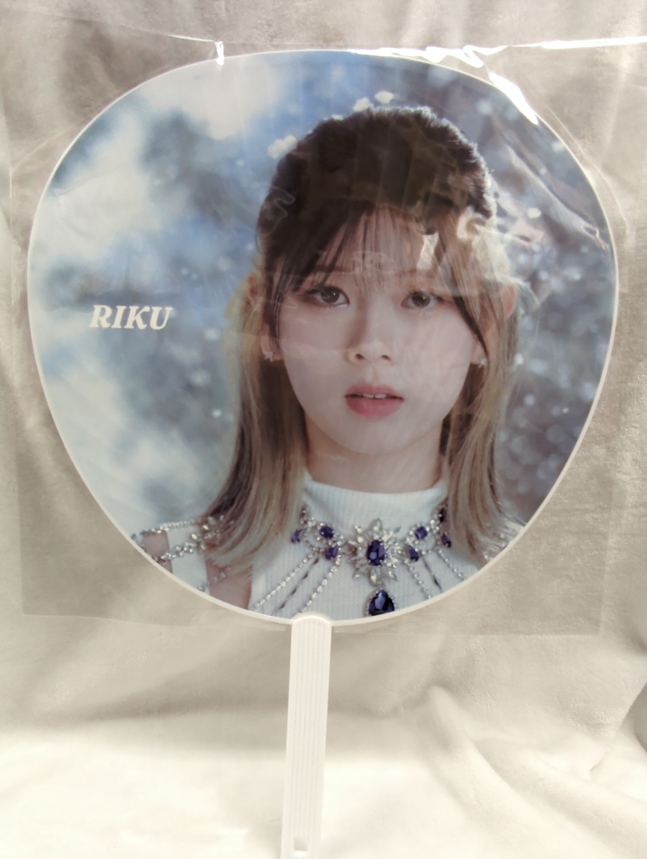 NiziU 2024-2025 AWAKE RIKU うちわ | まんだらけ Mandarake