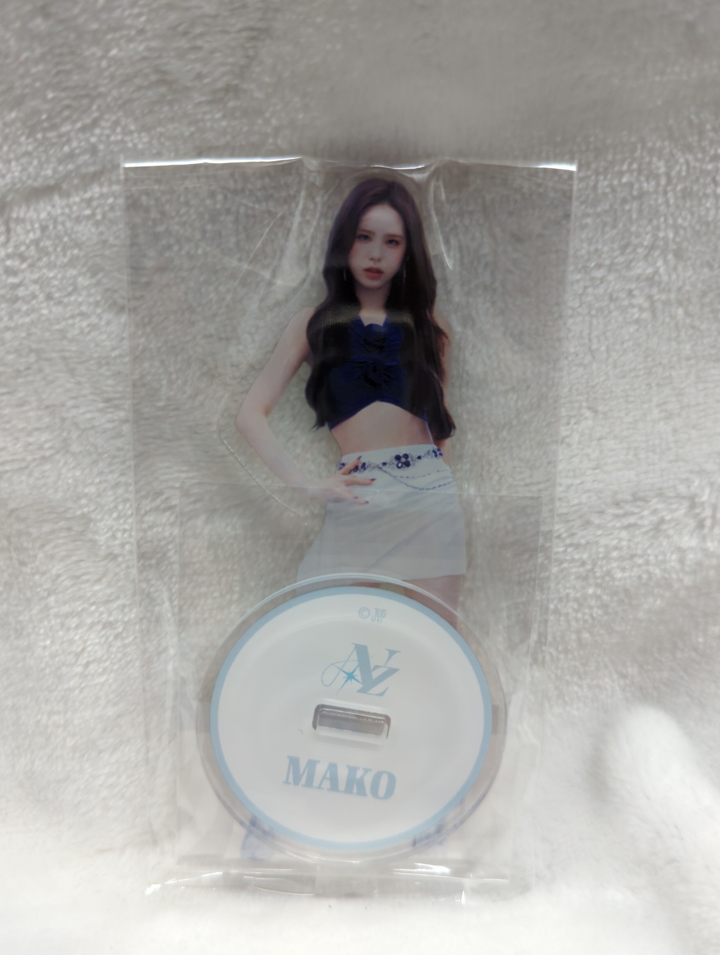 NiziU 2024-2025 AWAKE MAKO アクリルスタンド | まんだらけ Mandarake