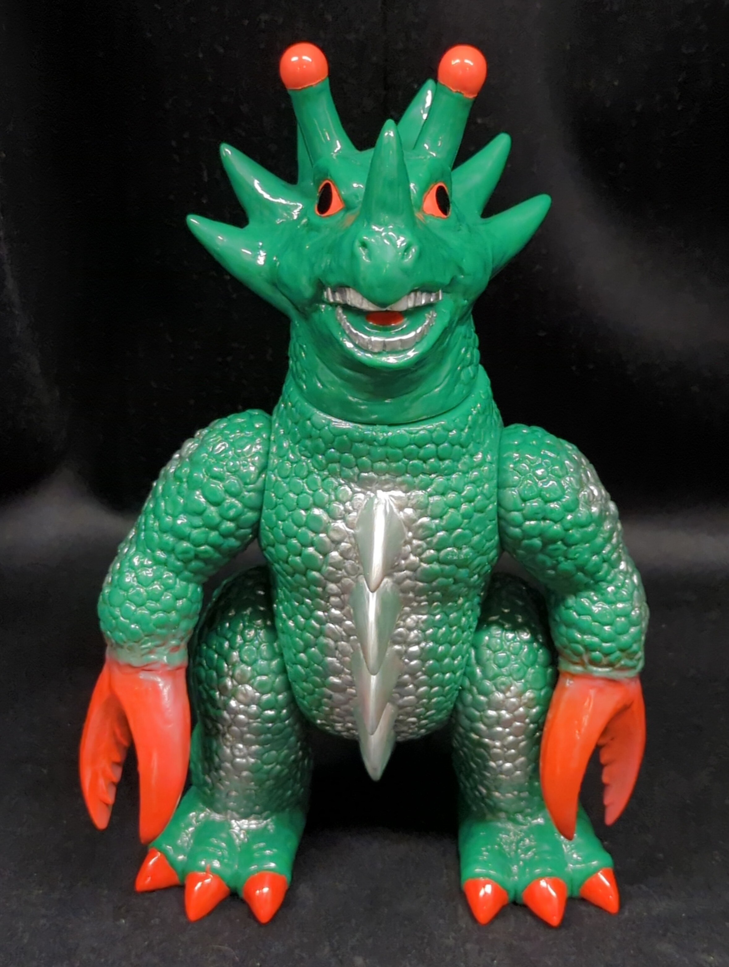TRASH GOODZ 宇宙怪獣 緑成型 | まんだらけ Mandarake