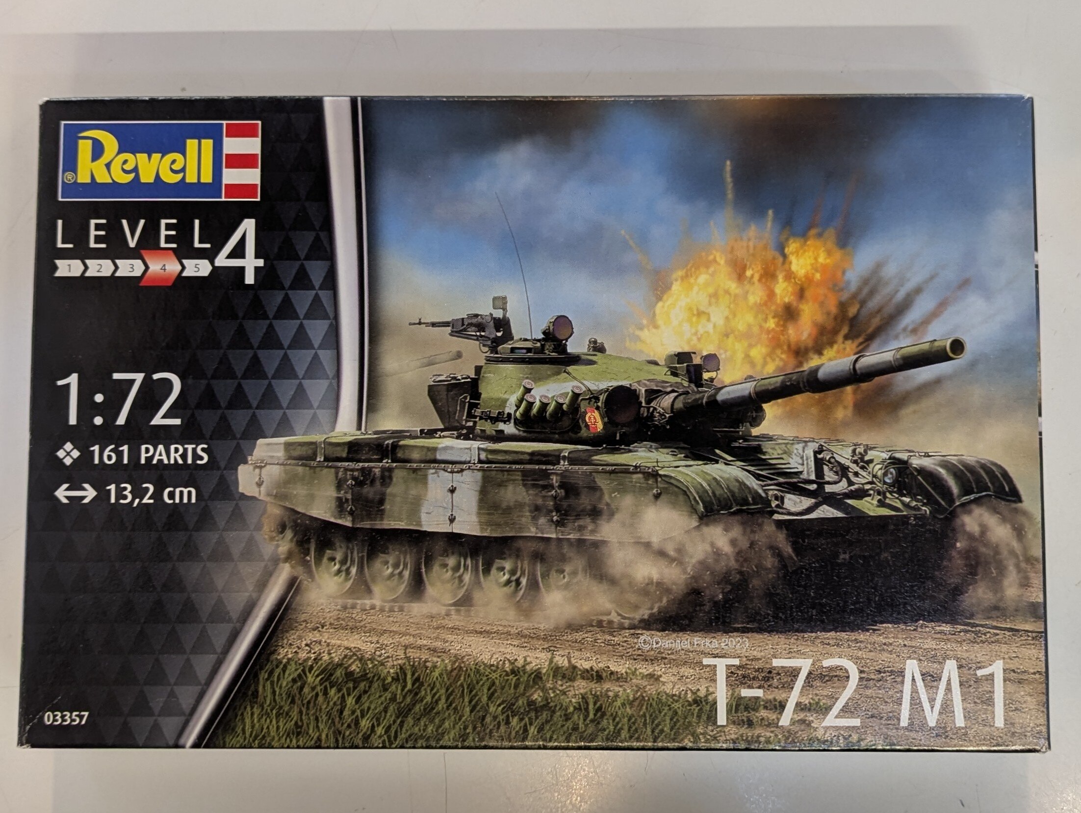 Revell 1/72 T-72 M1 | まんだらけ Mandarake