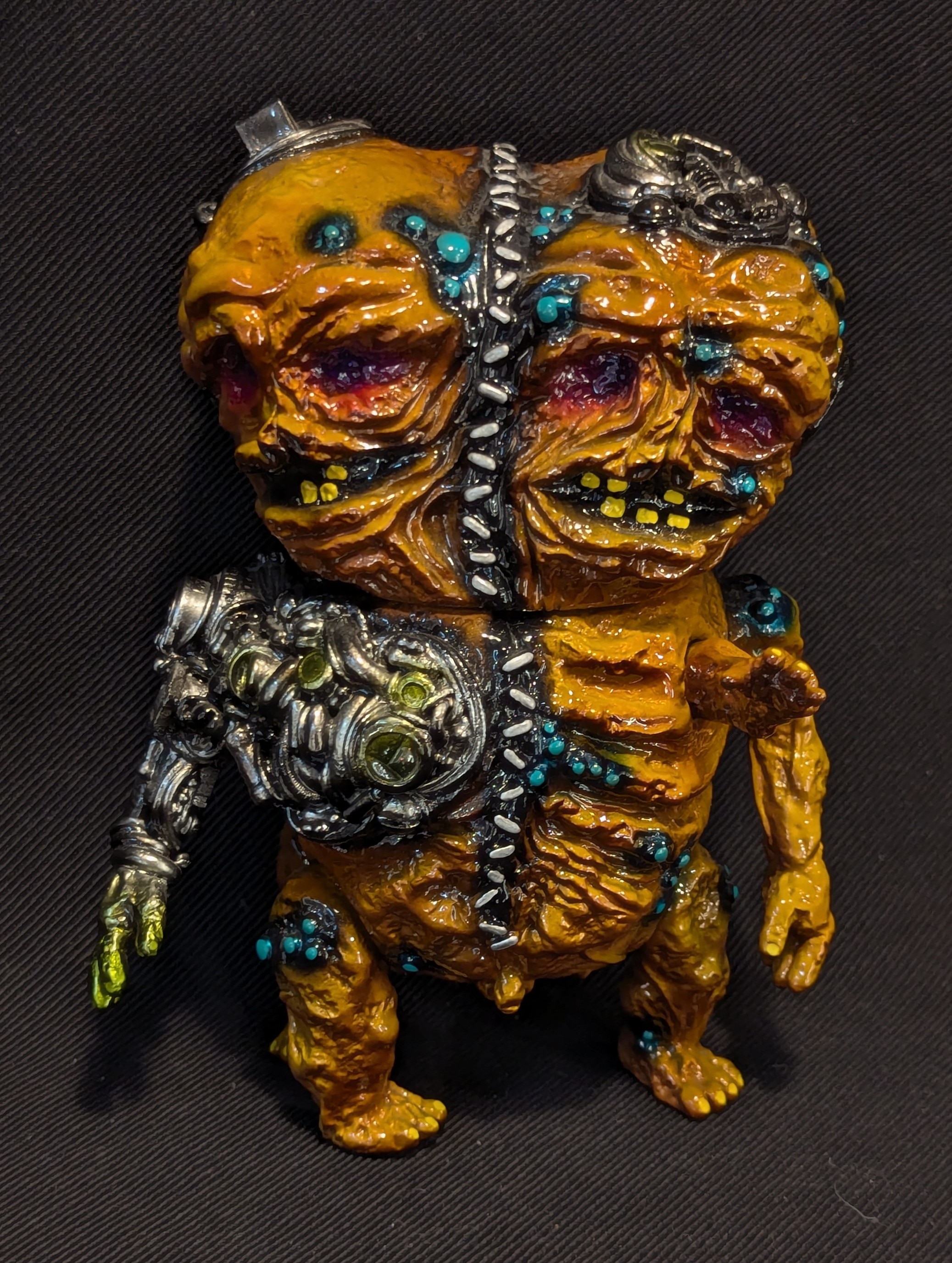SPLURRT X Mechavirus Mecha CADAVER TWINS | まんだらけ Mandarake