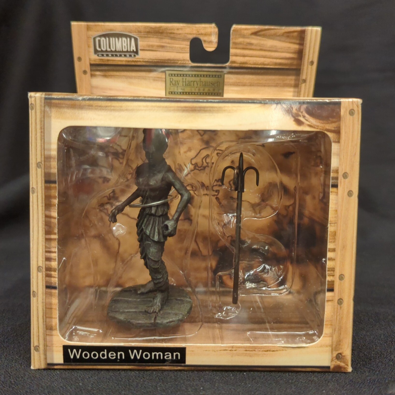 X PLUS COLD CAST RESIN WOODEN WOMAN | まんだらけ Mandarake