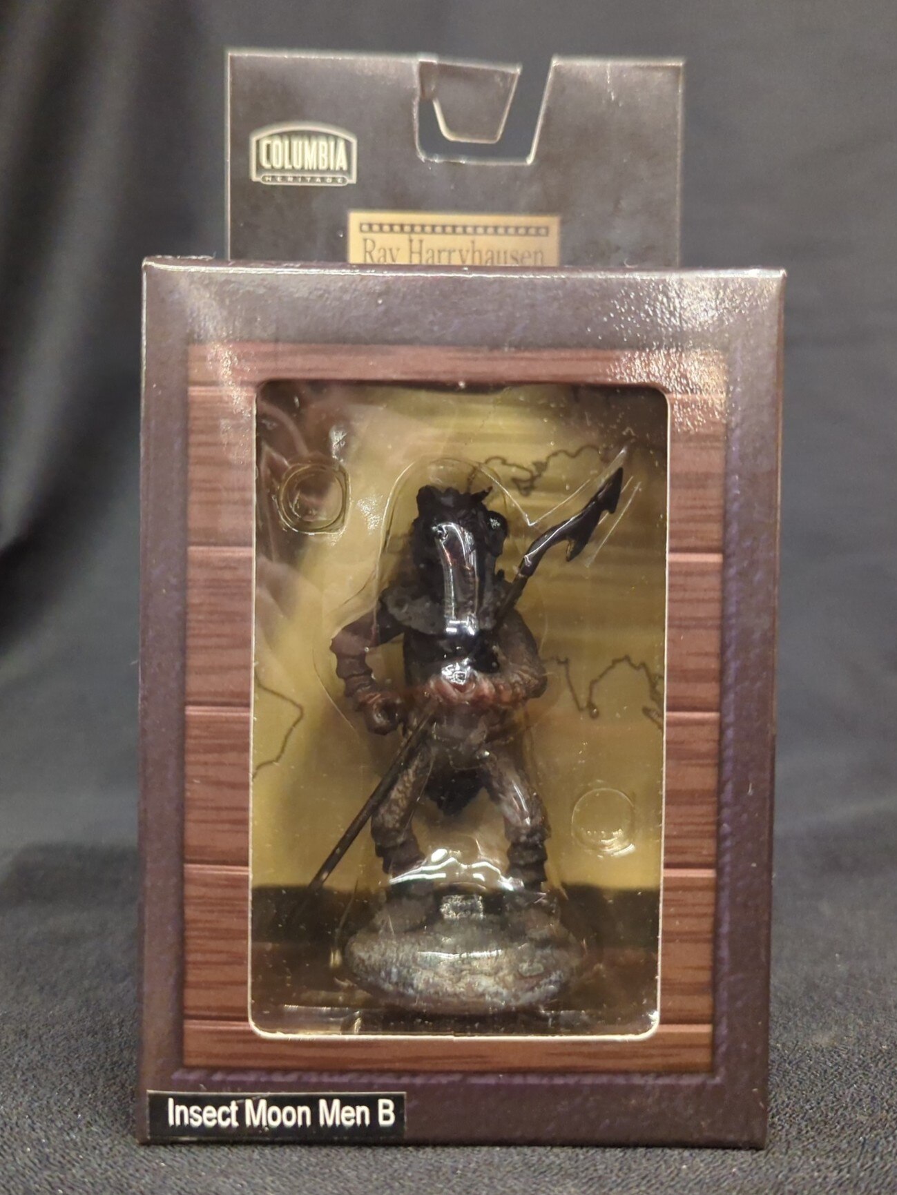 X PLUS COLD CAST RESIN INSECT MOON MEN B | まんだらけ Mandarake