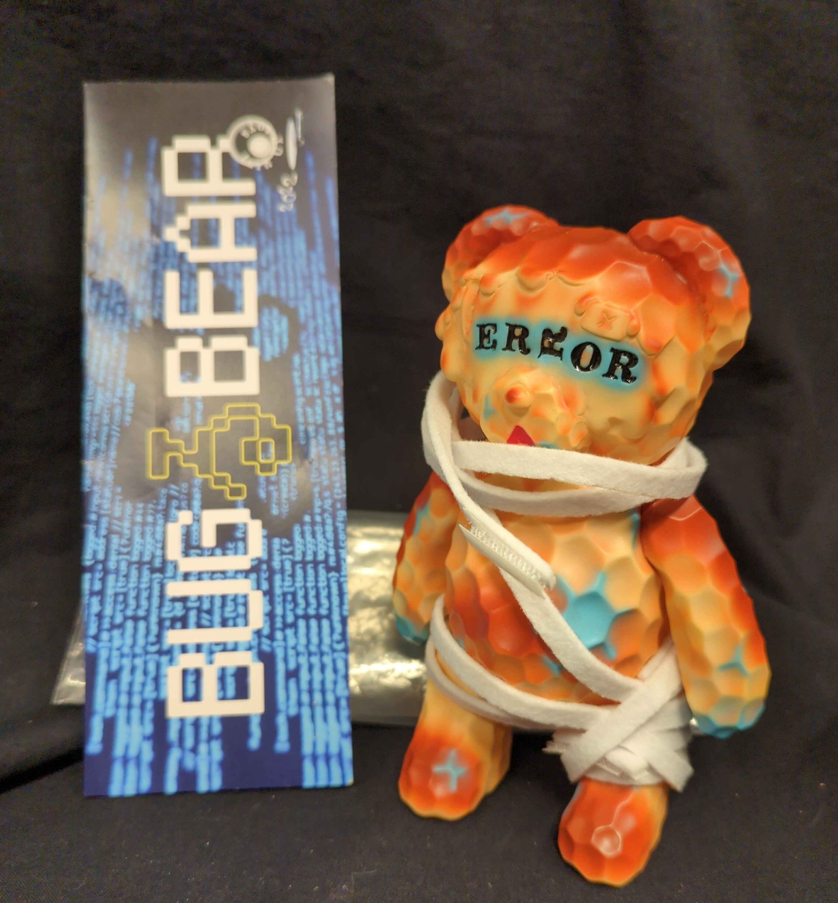 Turn Up Toys GARO BUGるBEAR HUMAN ROBOT TOY ver. | まんだらけ Mandarake