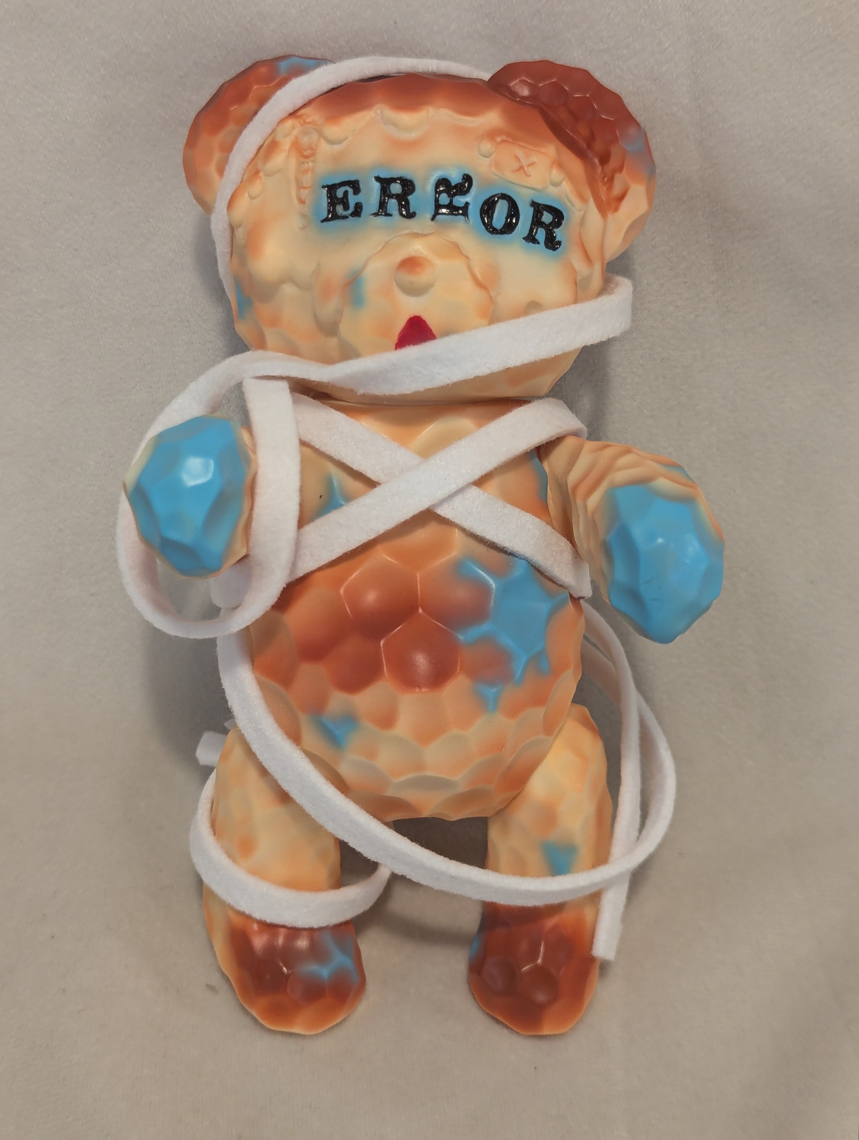 Turn Up Toys GARO BUGるBEAR HUMAN ROBOT TOY ver. | まんだらけ Mandarake