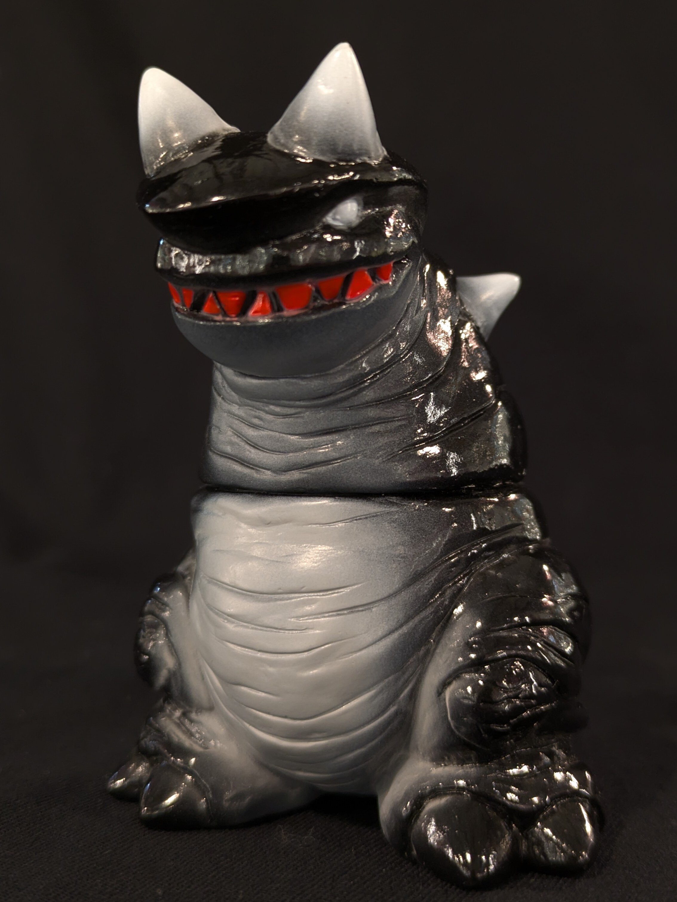 MAXTOY 怪獣レッドバイト黒成型 | まんだらけ Mandarake