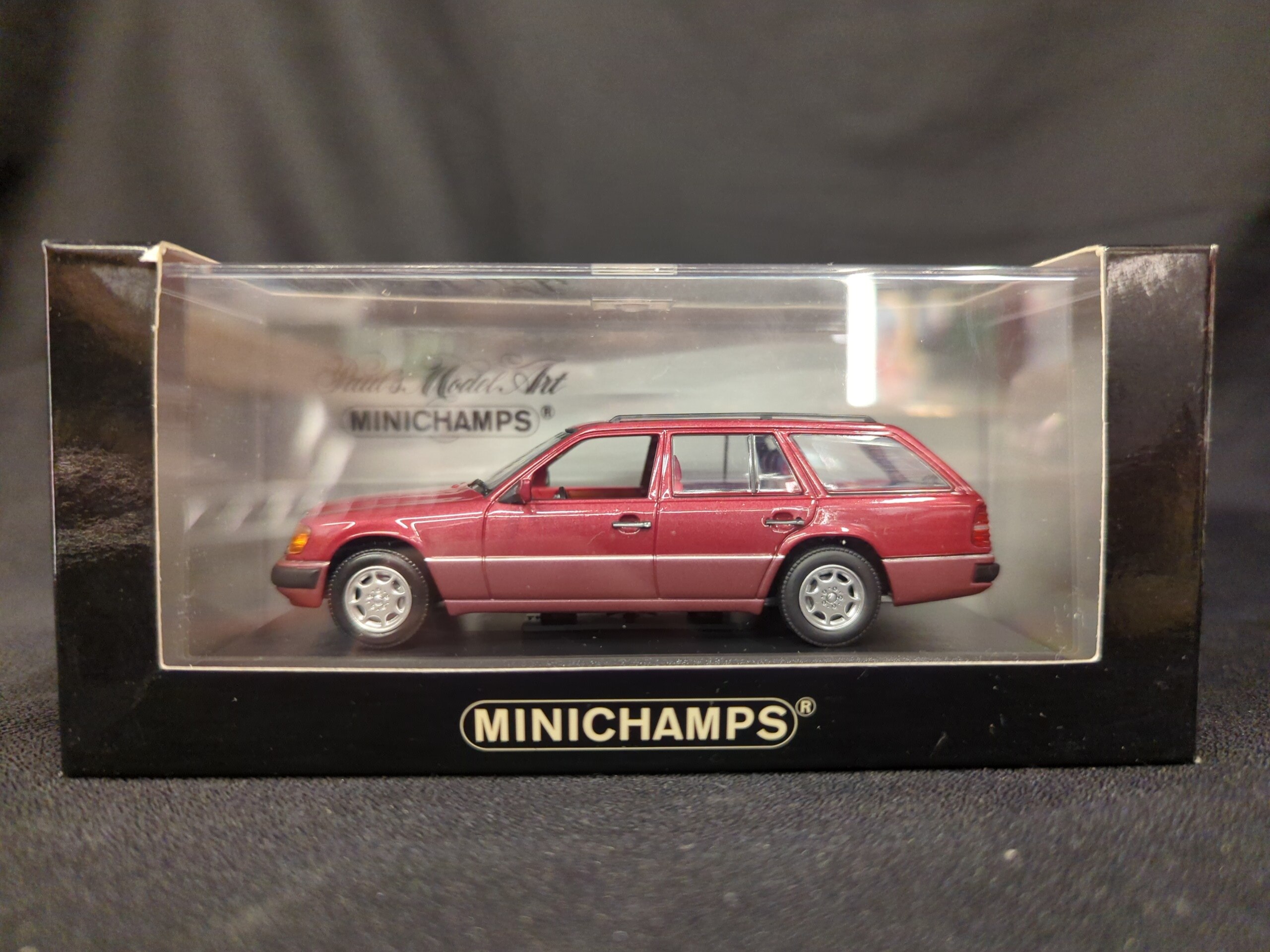 ポールズモデルアート 1/43ミニチャンプス Mercedes Benz 320 TE 1990 Red Metallic 037010 | まんだらけ Mandarake