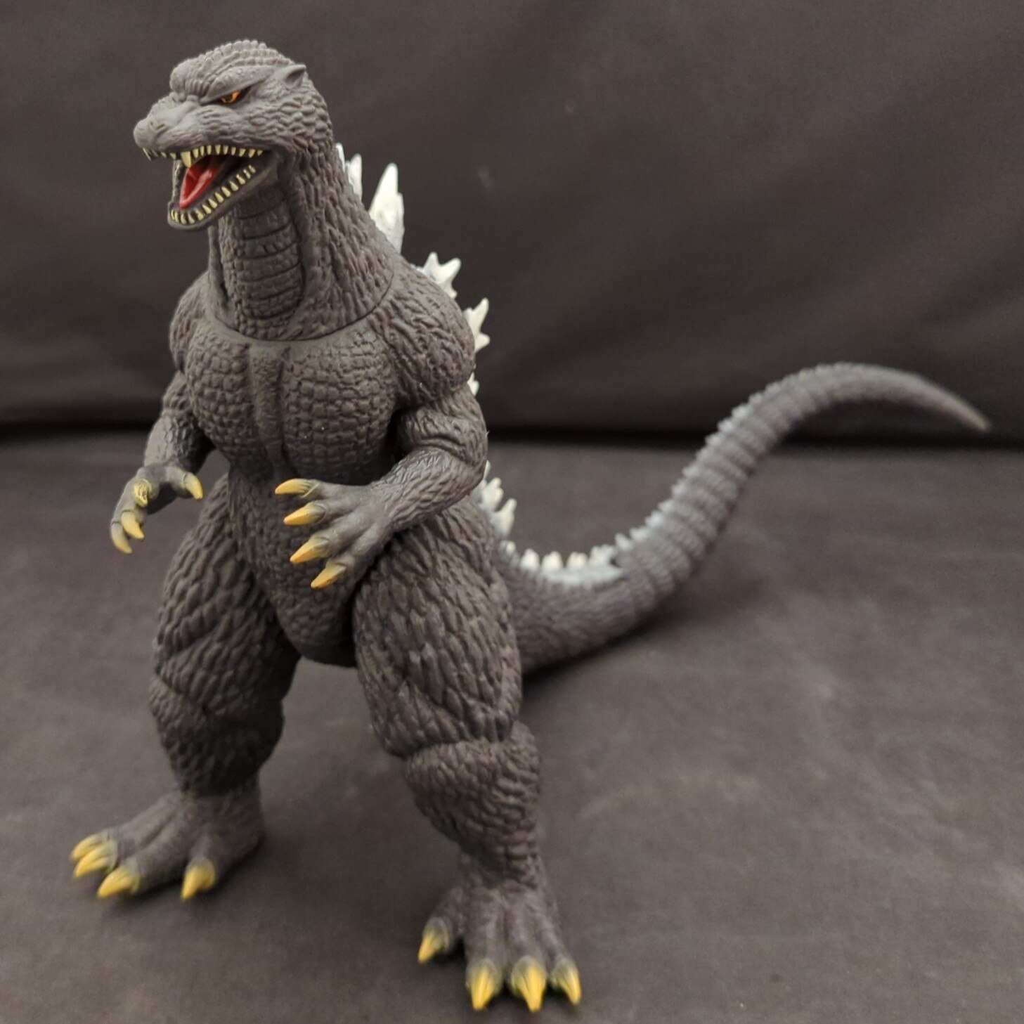 バンダイ ムービーモンスターシリーズSTANDARD ゴジラ2005 | まんだらけ Mandarake