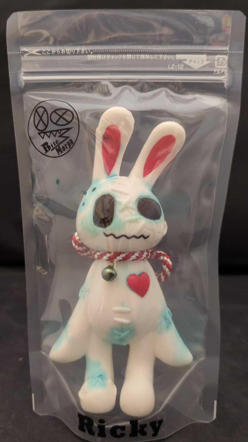 BITEMORPH ツギハギRicky 白成型/水色塗装 | まんだらけ Mandarake