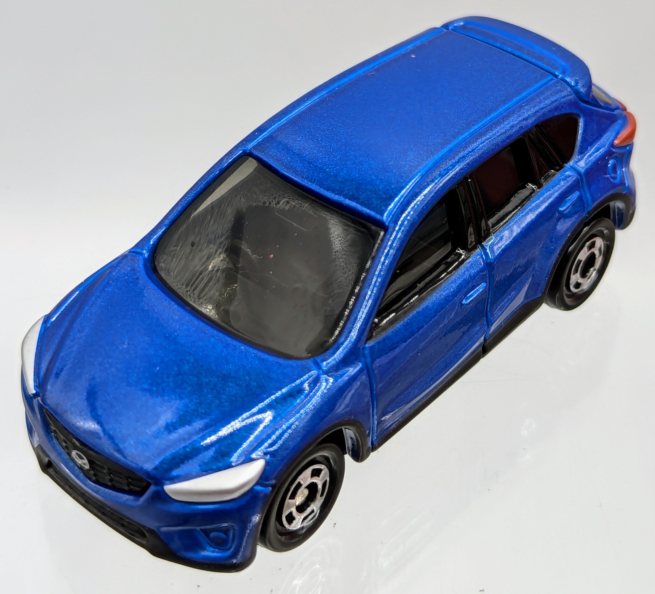 タカラトミー トミカ赤箱ベトナム製 マツダ CX-5 (初回特別カラー) 82 | まんだらけ Mandarake