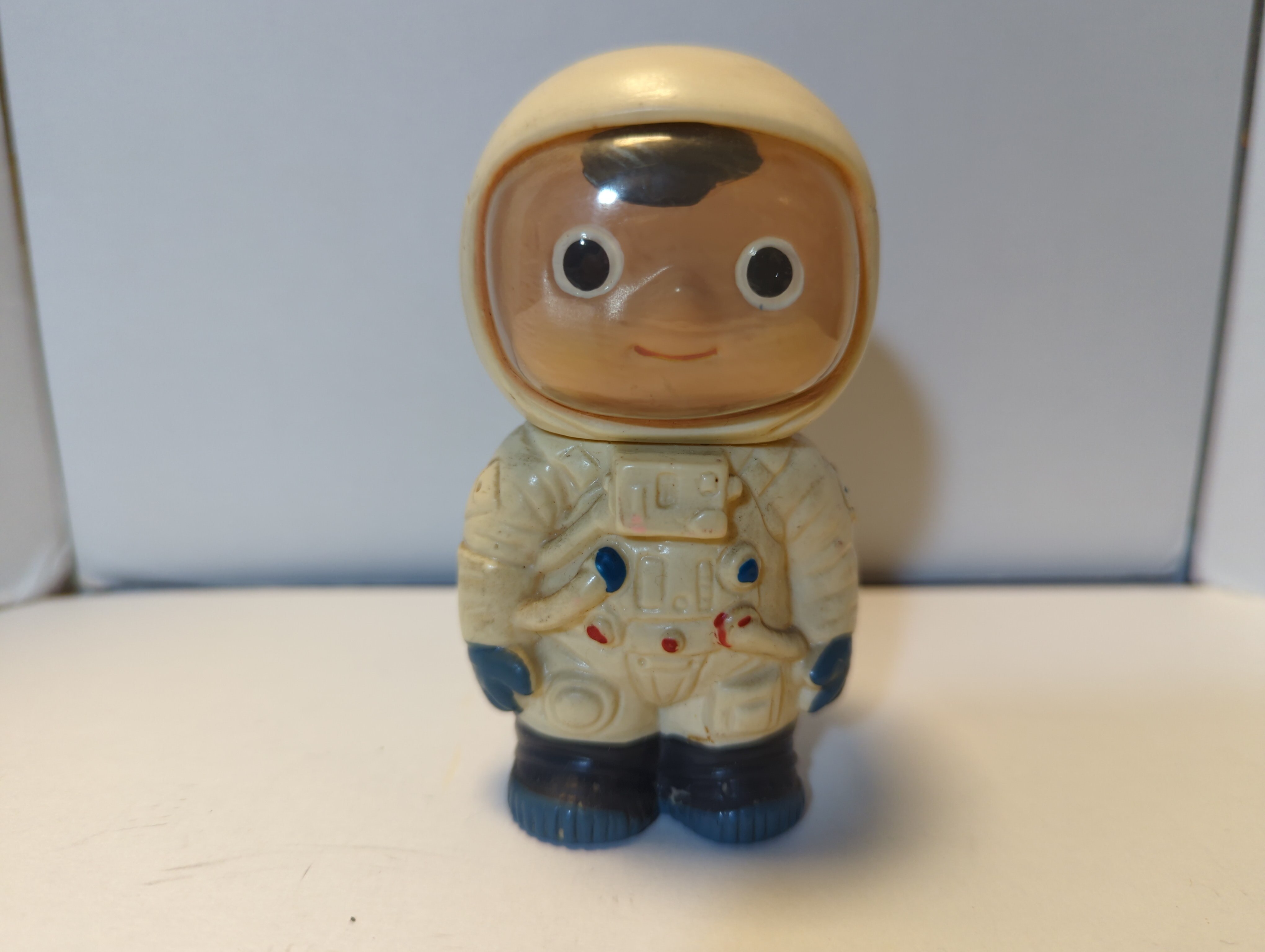 富士銀行 貯金箱 ぼくちゃん 宇宙服/白 100mm | まんだらけ Mandarake