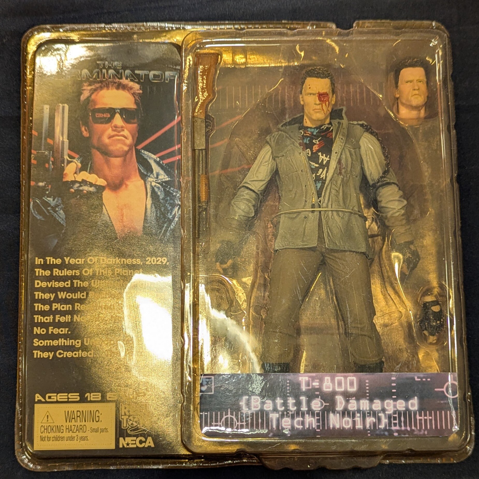 NECA (ACTION FIGURE) T-800 (BATTLE DAMAGED TECH NOIR) 7インチ | まんだらけ Mandarake