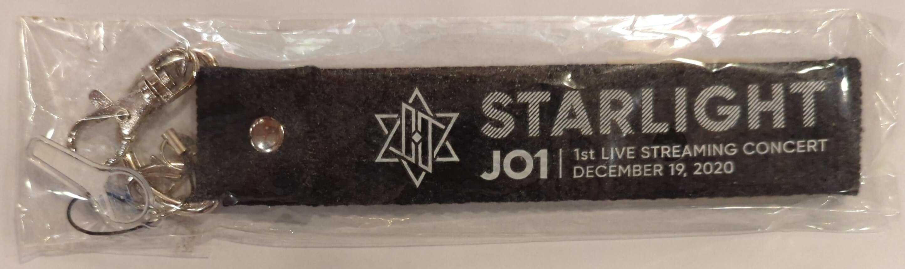 JO1 2020 STARLIGHT 1st STREAMING LIVE 白岩瑠姫 ペンライトストラップ | まんだらけ Mandarake