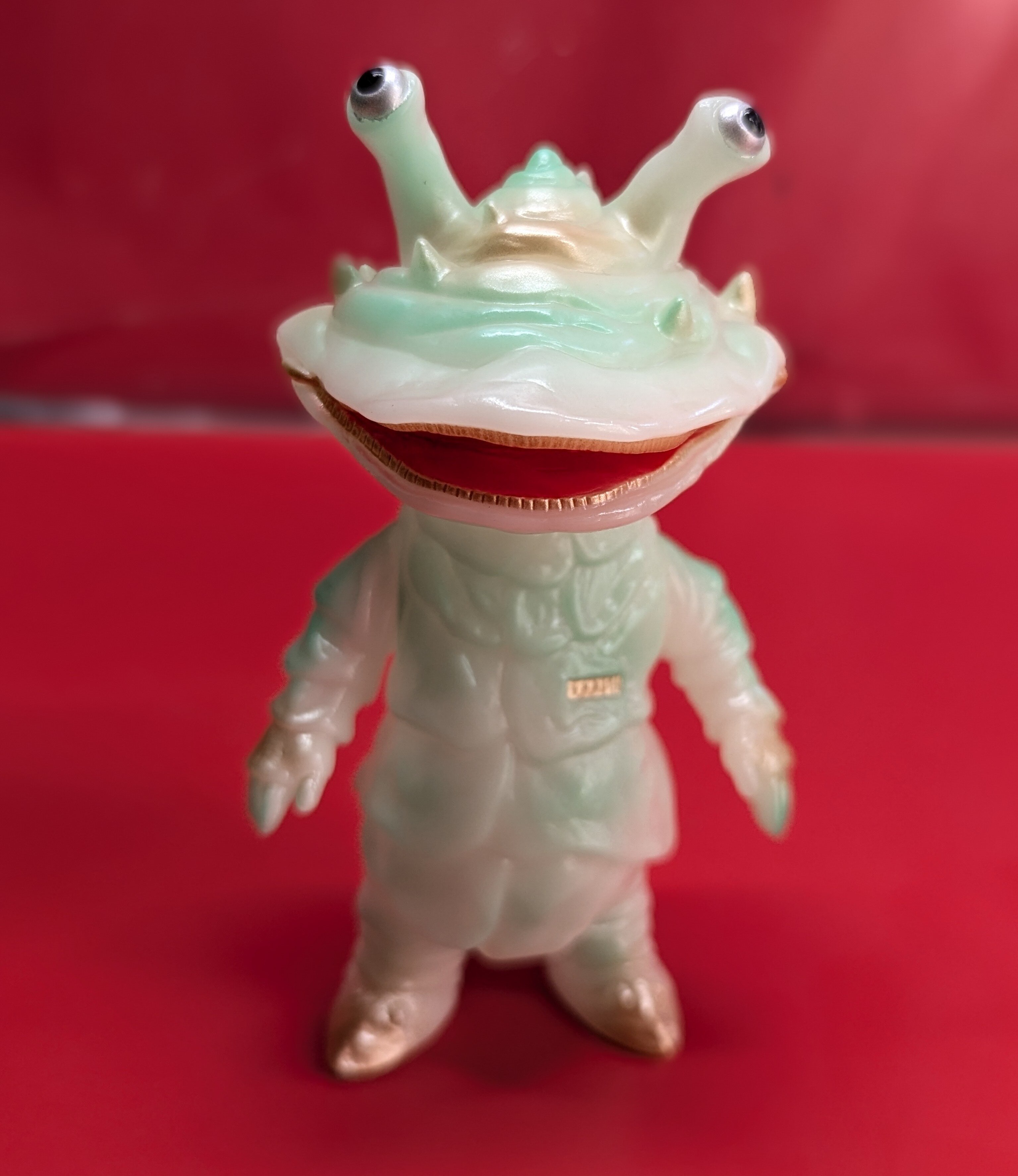 MAXTOY ミニソフビ怪獣倉庫シリーズ 円谷プロ カネゴン One up限定 蓄光カラー | まんだらけ Mandarake