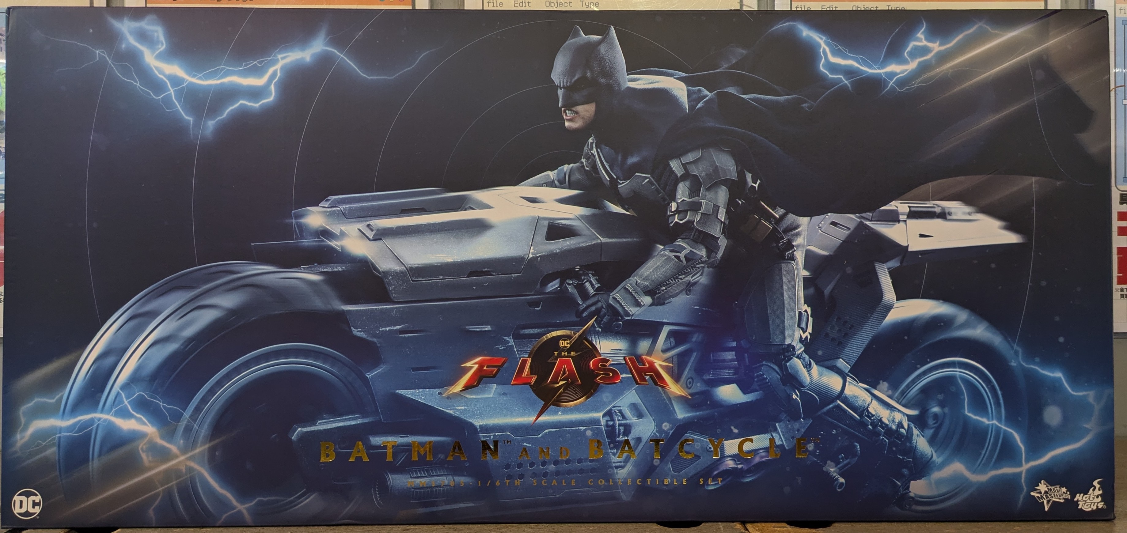 HOTTOYS MOVIE MASTERPIECE BATMAN AND BATCYCLE MMS705 | まんだらけ Mandarake