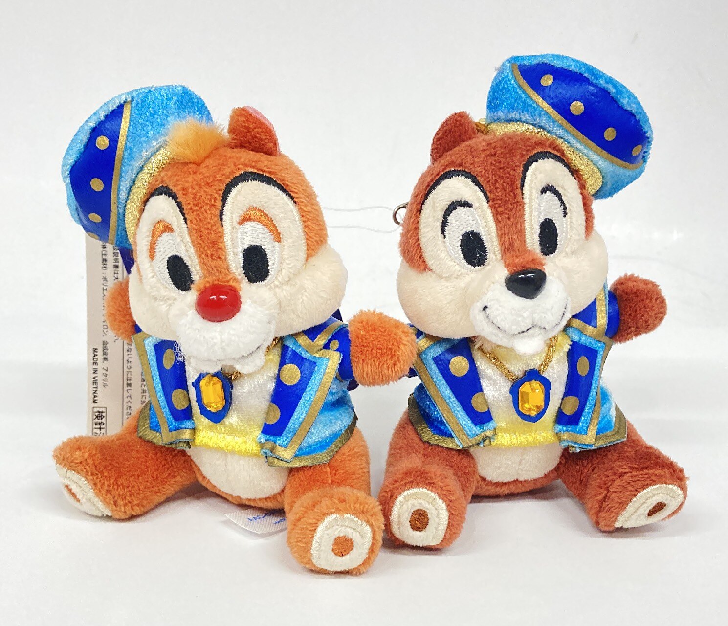 東京ディズニーシー ぬいぐるみバッジ The Year of Wishes チップ&デール(クリスタル) 15周年 | まんだらけ Mandarake