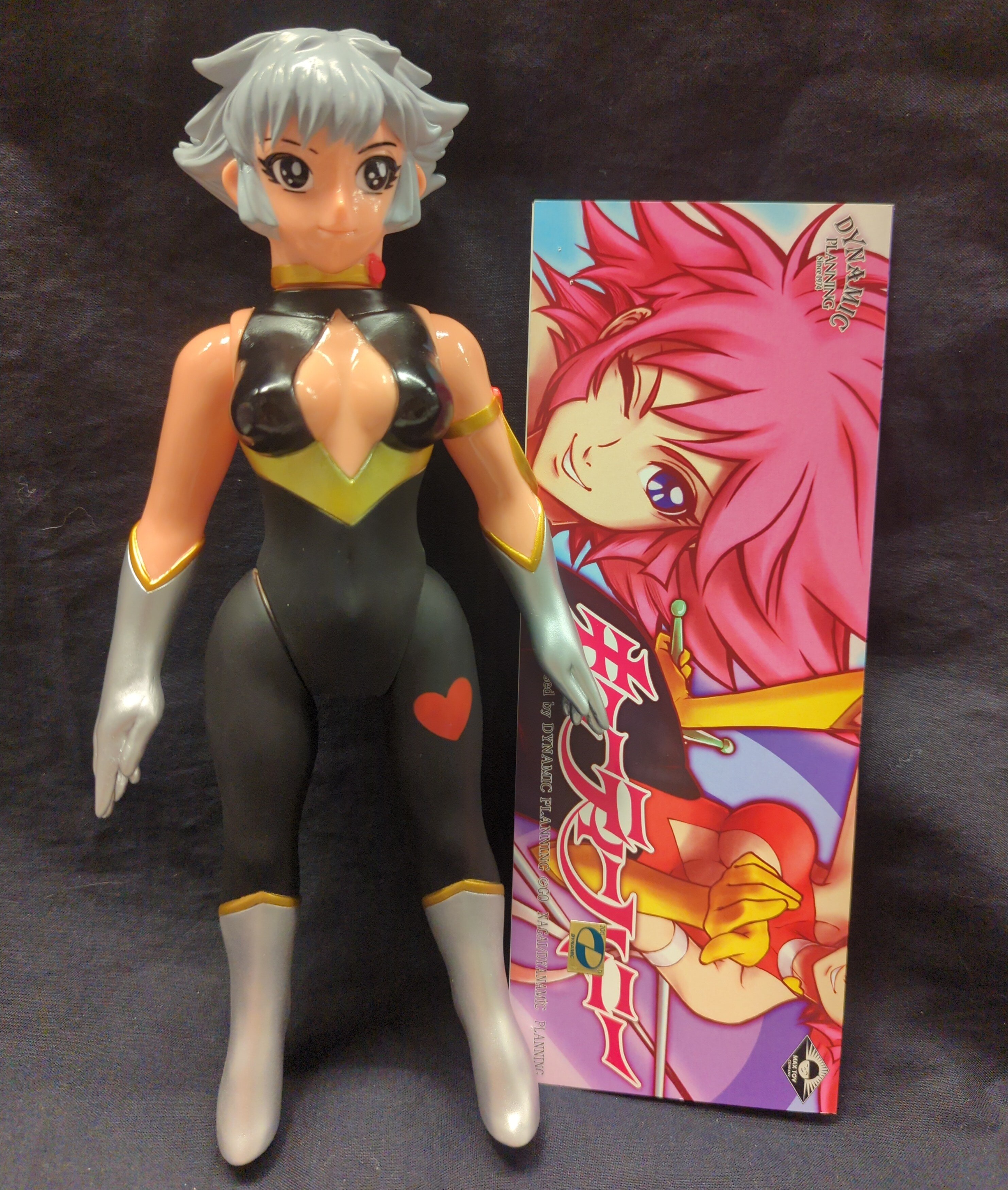 MAXTOY マックストイのソフビ人形 キューティーハニー(肌色成型/黒銀コスチューム) | まんだらけ Mandarake