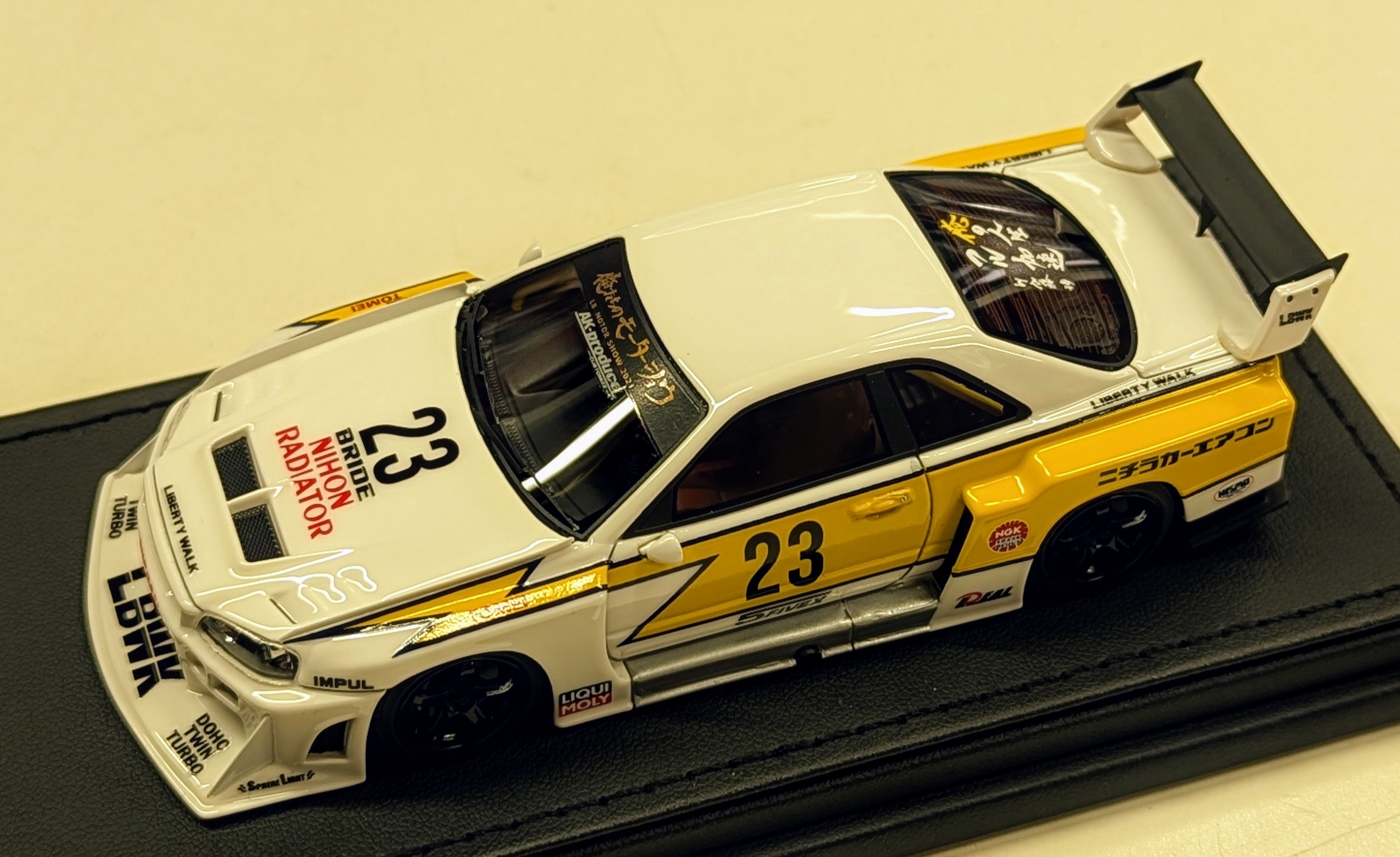 ignition model 1/43 LB-ER34 Super Silhouette SKYLINE White/Yellow With Mr. Kato IG2851 | まんだらけ ...