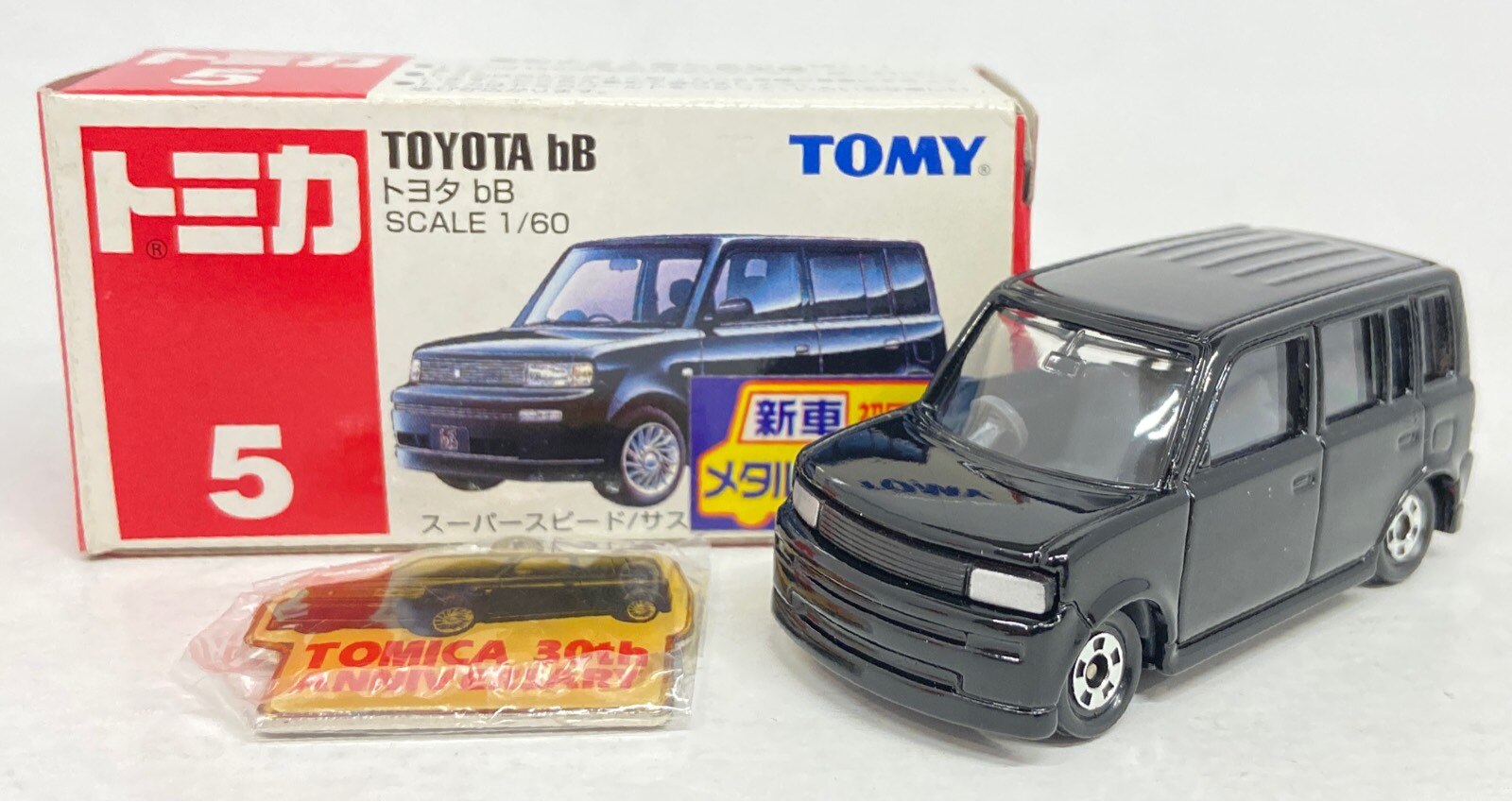 トミー トミカ赤箱中国製 トヨタ bB/メタルバッチ入り 5 | まんだらけ Mandarake