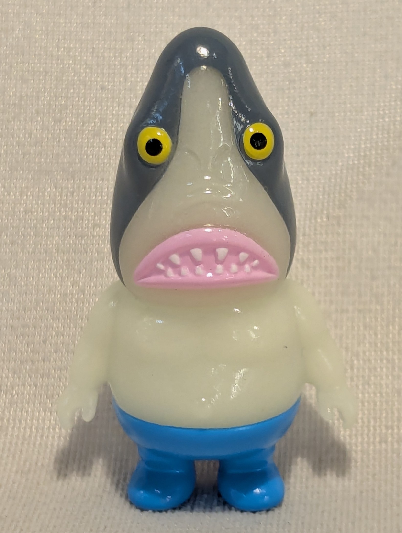 MEDICOMTOY VAGシリーズ35 さめんちゅ さめんちゅ (蓄光 | まんだらけ Mandarake