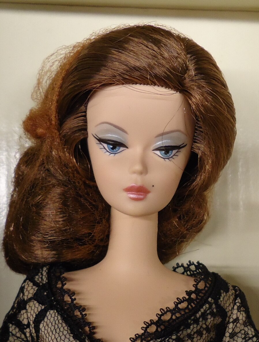 Mattel - Barbie - FMC (Fashion Model Collection) Trace of Lace (Brunette) | MANDARAKE 在线商店