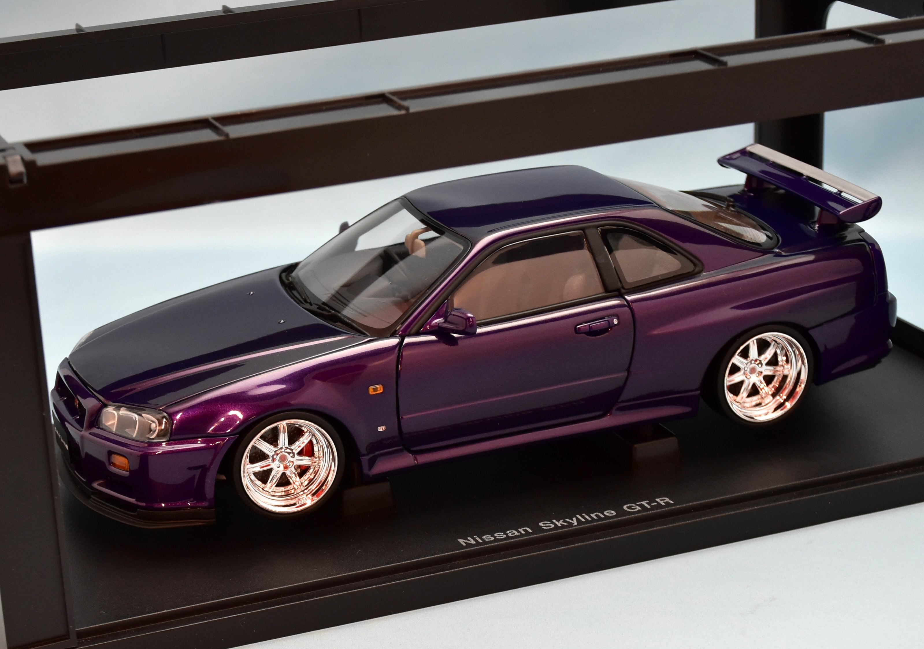 AUTOart 1/18MILLENNIUM NISSAN SKYLINE GT-R(R34)V SPEC/Midnight Purple ...