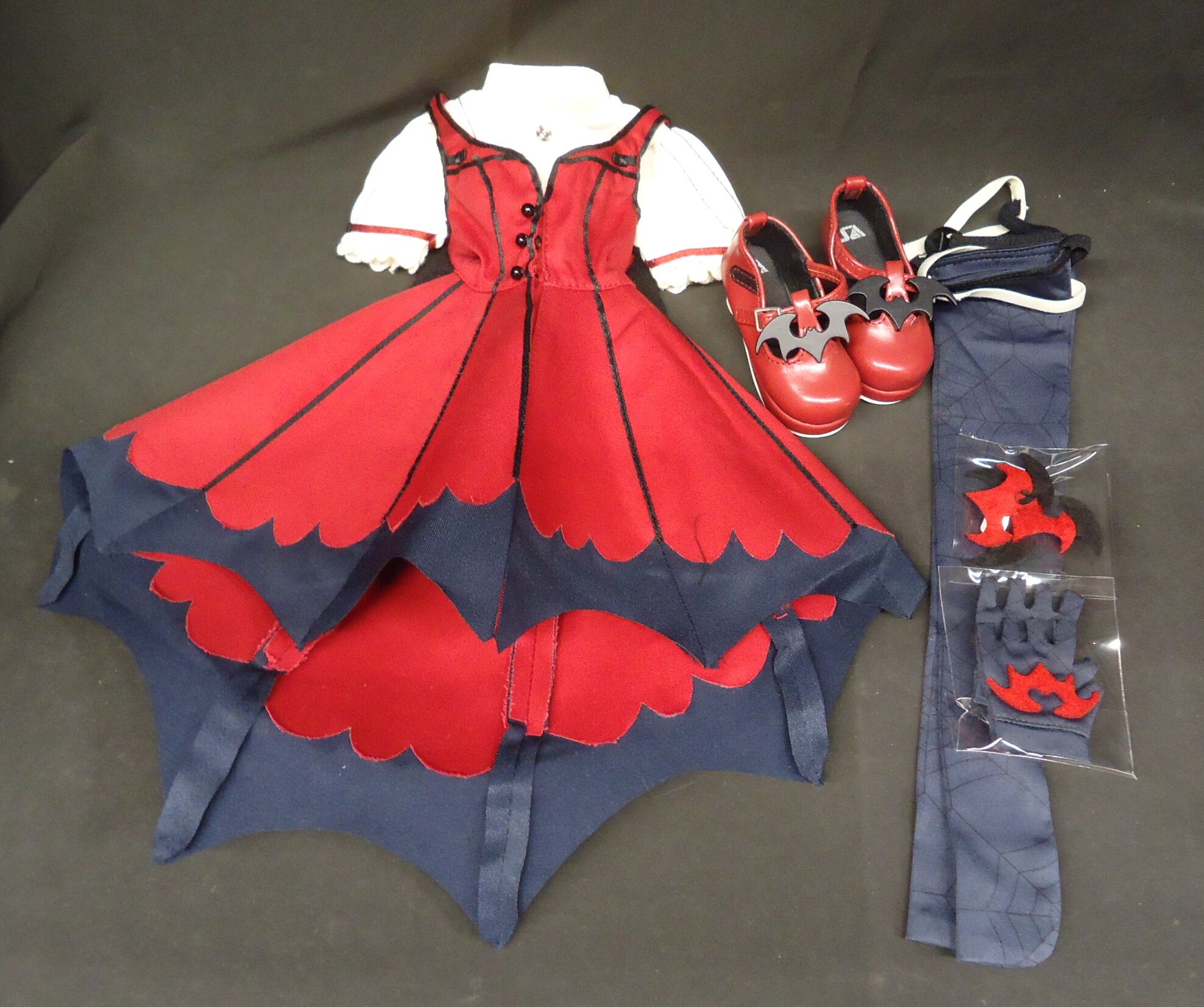 ボークス DD限定ドレスセット アイドルマスター マイディアヴァンパイア(SS/S胸用) 再販 サイズ:DDS(SS/S)/DD(S) | まんだらけ Mandarake