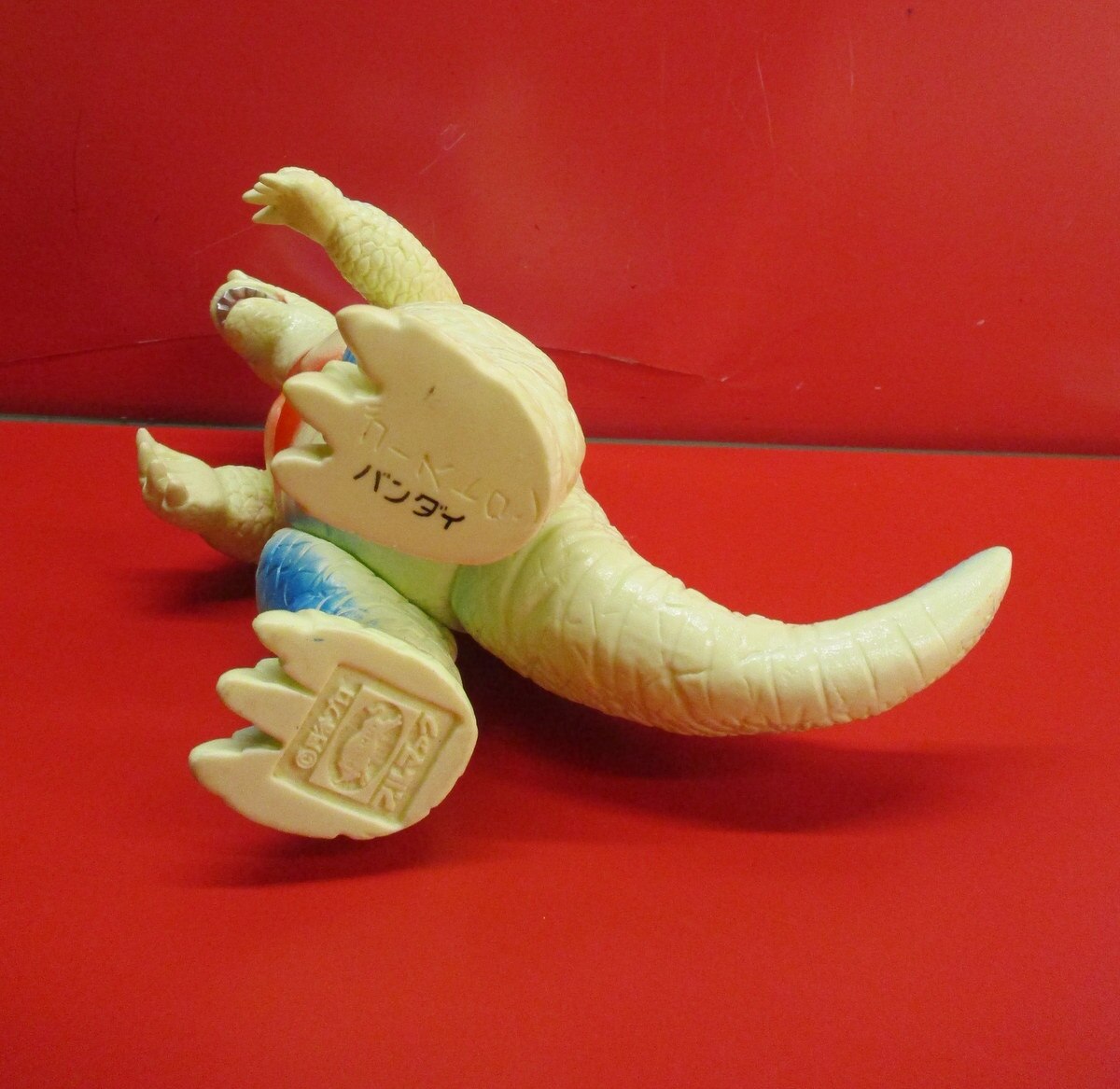 B-CLUB Reproduction Kaiju Series Bullmark Ghostron/cream mold and Blue and Red | ありある | まんだらけ ...