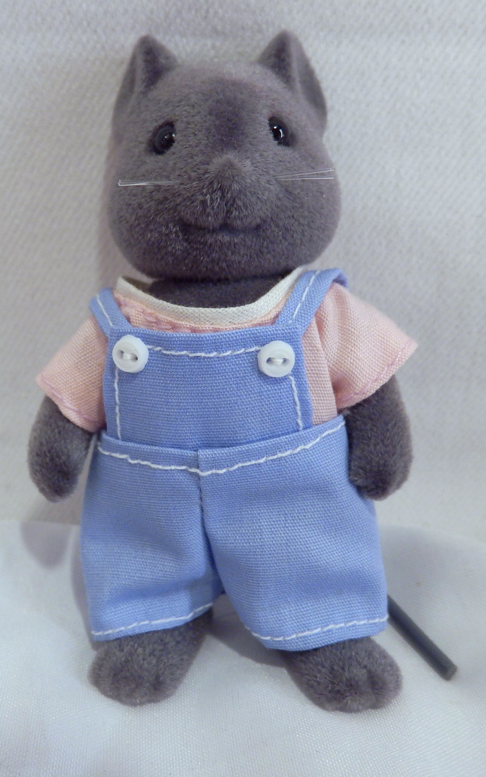 Epoch Co Sylvanian Families (Calico Critters) box of pink × plant ...