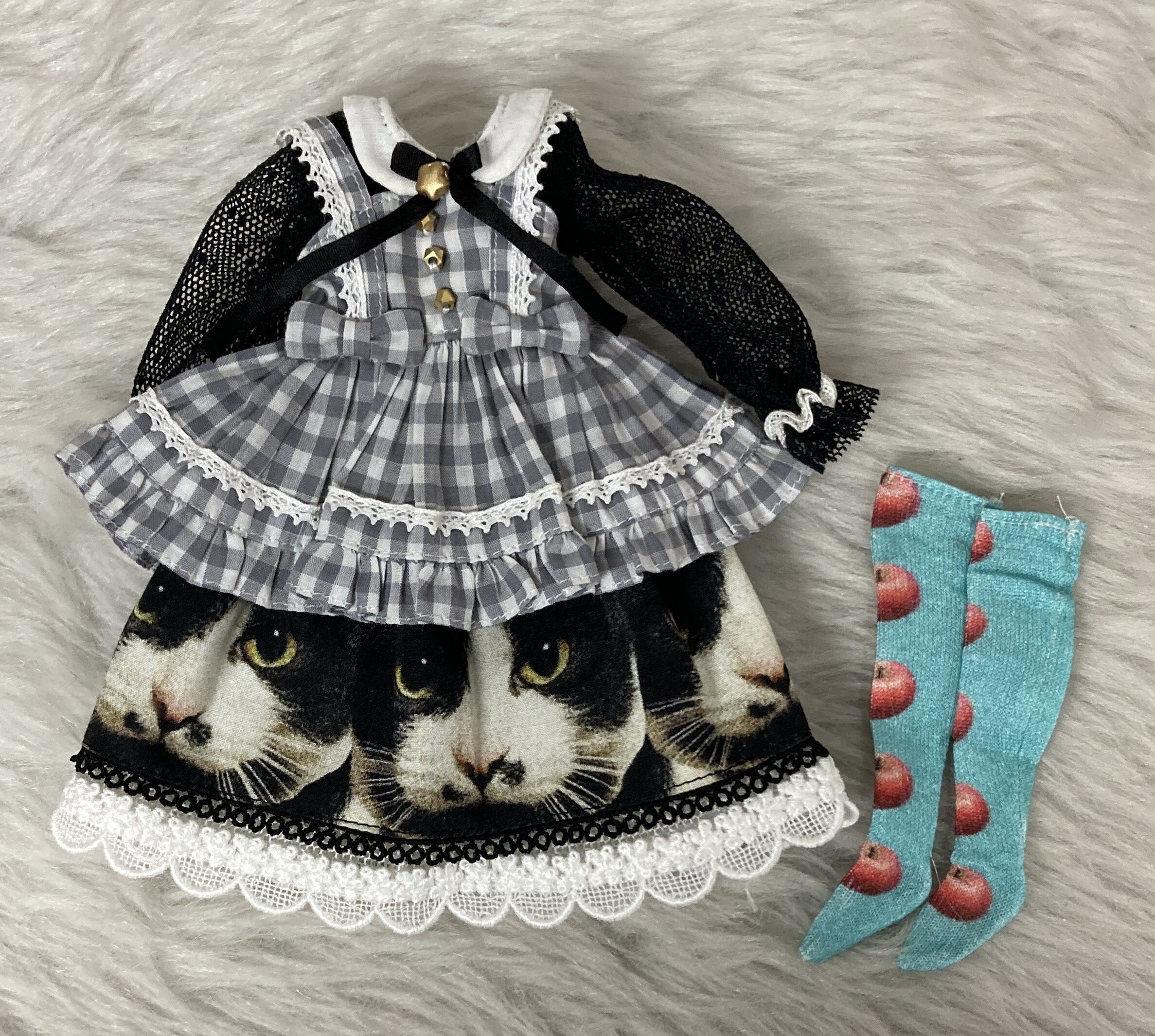 ドール衣装 22cmサイズ(リカ・ネオブライスなど) 猫プリントワンピース | まんだらけ Mandarake