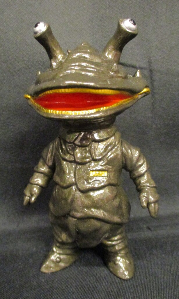 MAXTOY Mini Sofubi Kaiju warehouse series coin Kaiju Kanegon Gun Metal ...