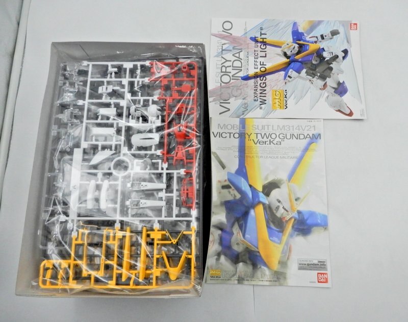 バンダイ MG 1/100 機動戦士Vガンダム V2ガンダム Ver.Ka | まんだらけ Mandarake