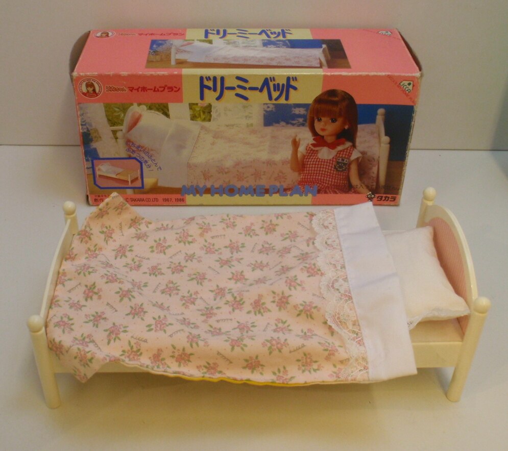 Takara Licca-chan 3rd Generation My home plan Dreamy bed | Mandarake Online Shop