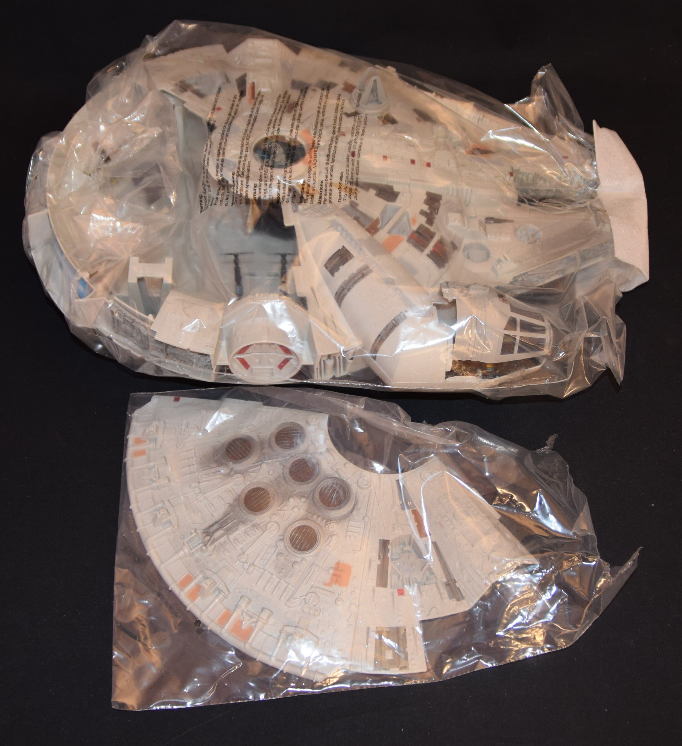 ハズブロージャパン ELECTRONIC MILLENNIUM FALCON 3.5インチ用 | まんだらけ Mandarake