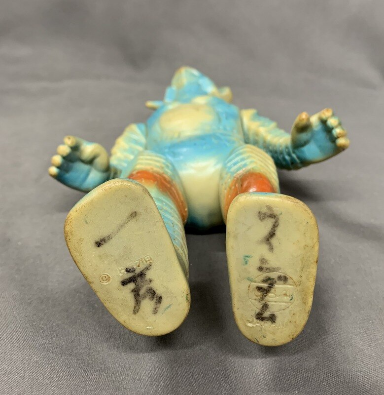 Maruzan ST size / VIN Sofubi Windom (gray mold / light blue spray ...