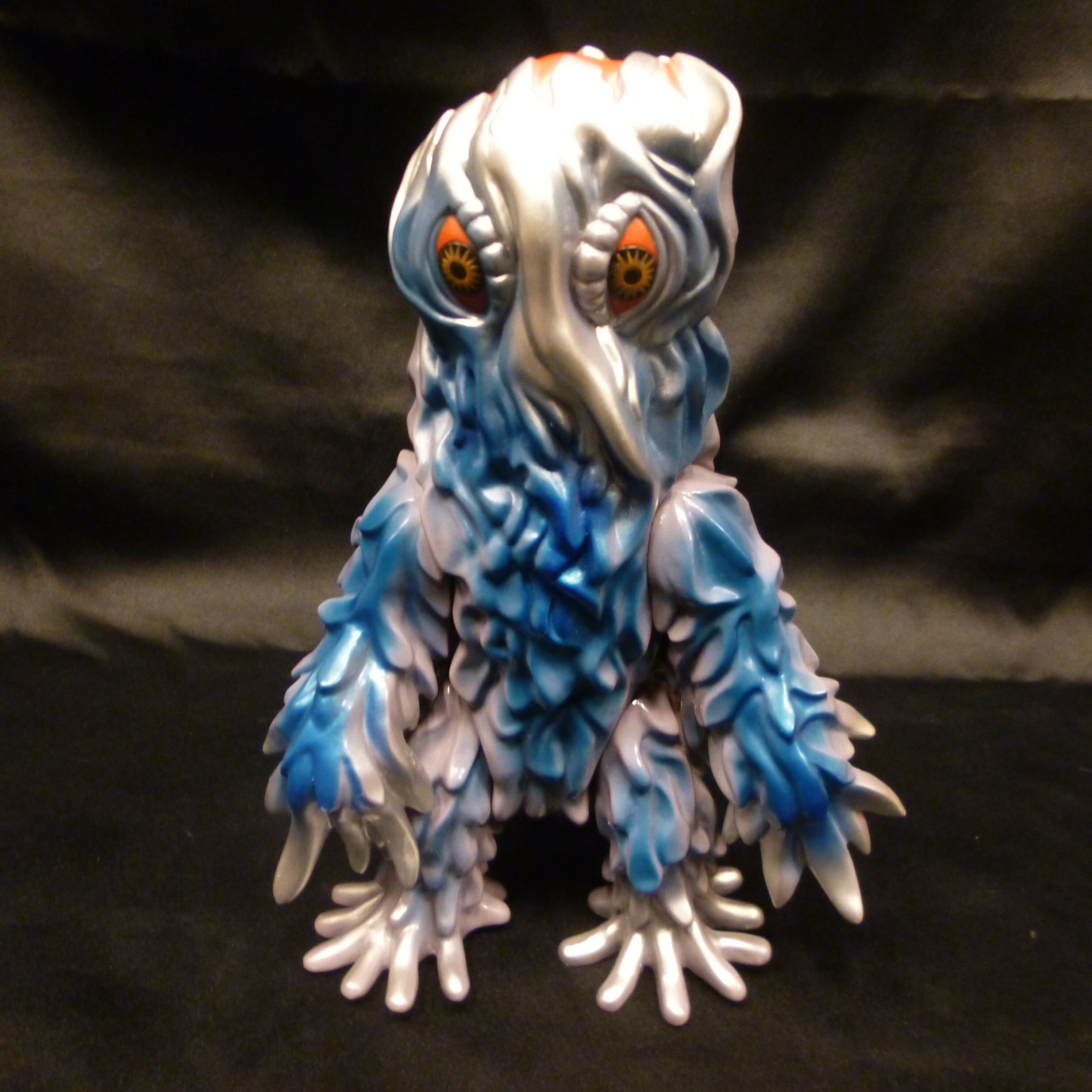 Marusan Hedorah lilac molding / blue / silver / red-eye | Mandarake Online Shop
