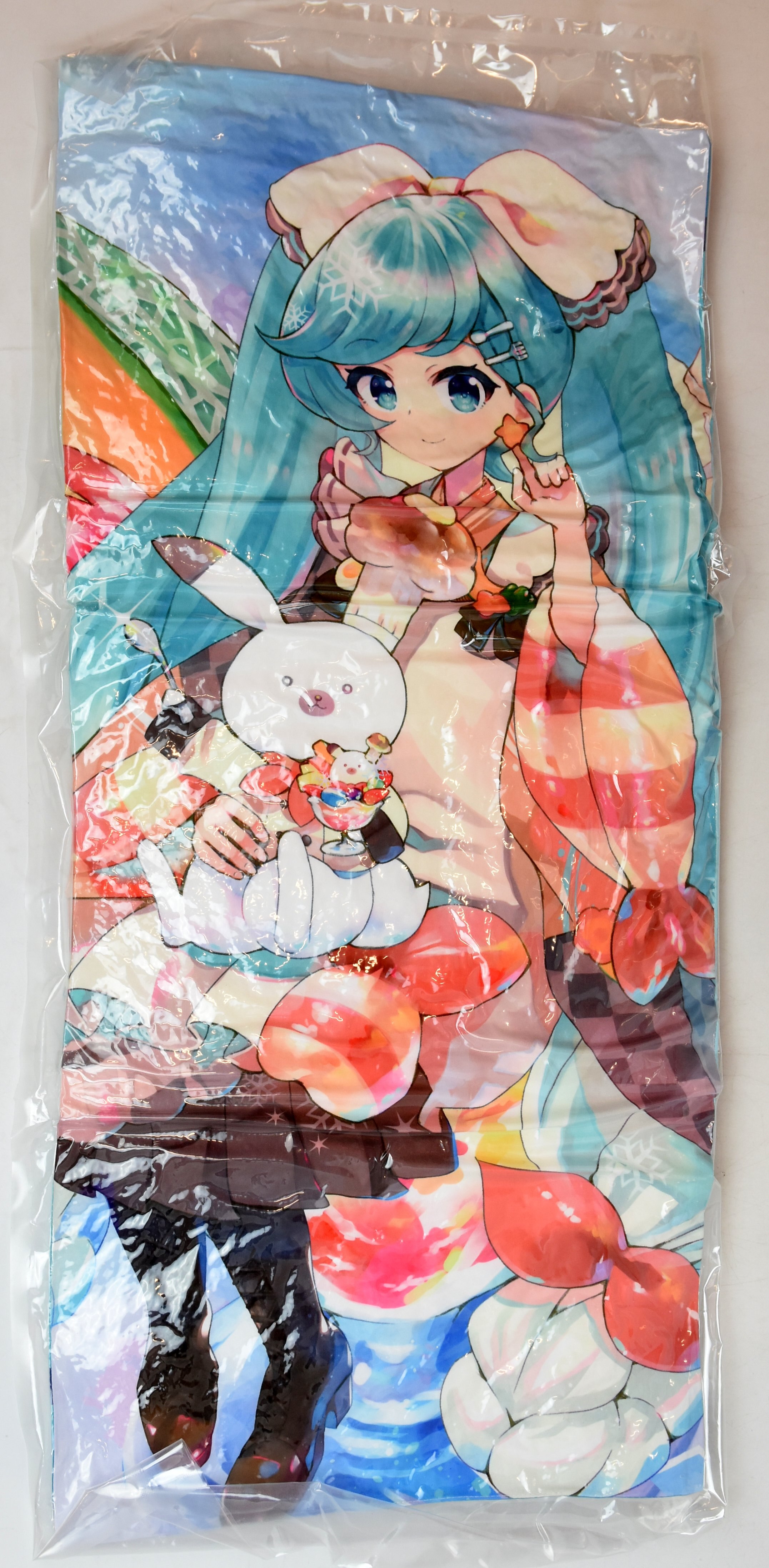 GiGO SNOW MIKU 2024 ビッグクッション 全2種 雪ミク 2024/KEI絵柄 | まんだらけ Mandarake
